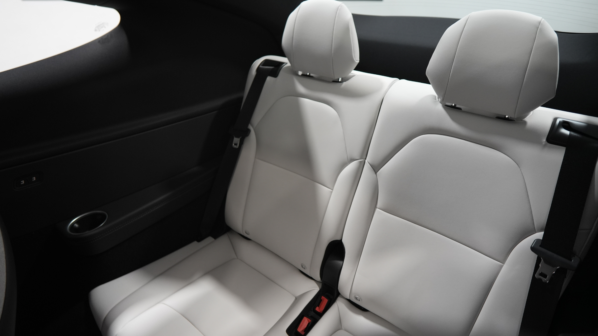 Tesla Gave Me a Sneak Peek at the 6-Seater Model Y—I Couldn’t Tell the ...