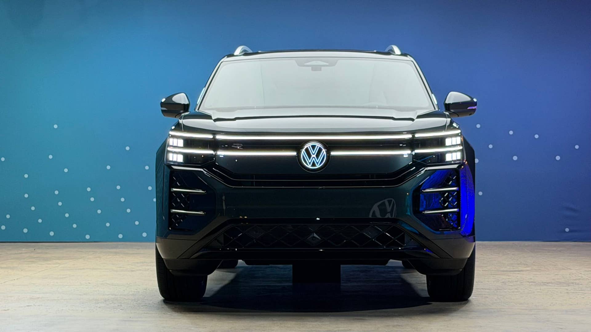 Volkswagen Is Finally Bringing Hybrids to Its Biggest SUVs - Autoblog