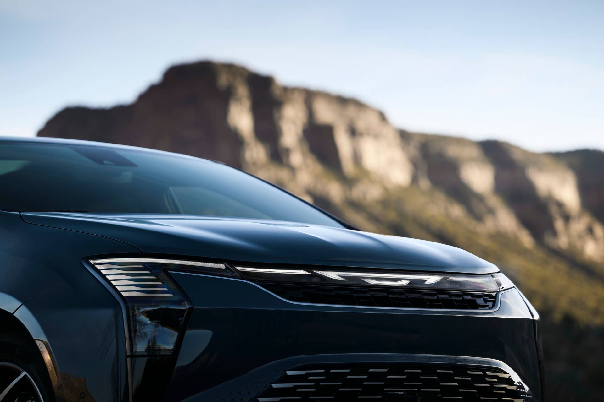 Chrysler Dealers Need a New Model to Sell Beside the Pacifica—and They ...