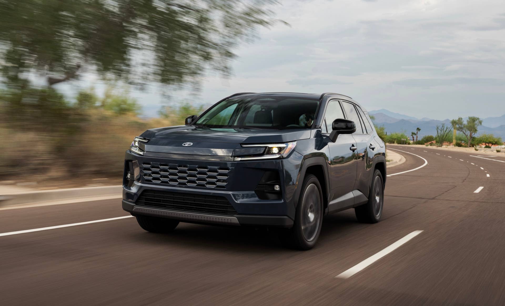 Best Gas Mileage SUV: Top 5 Fuel-Saving Picks for 2026 - Autoblog