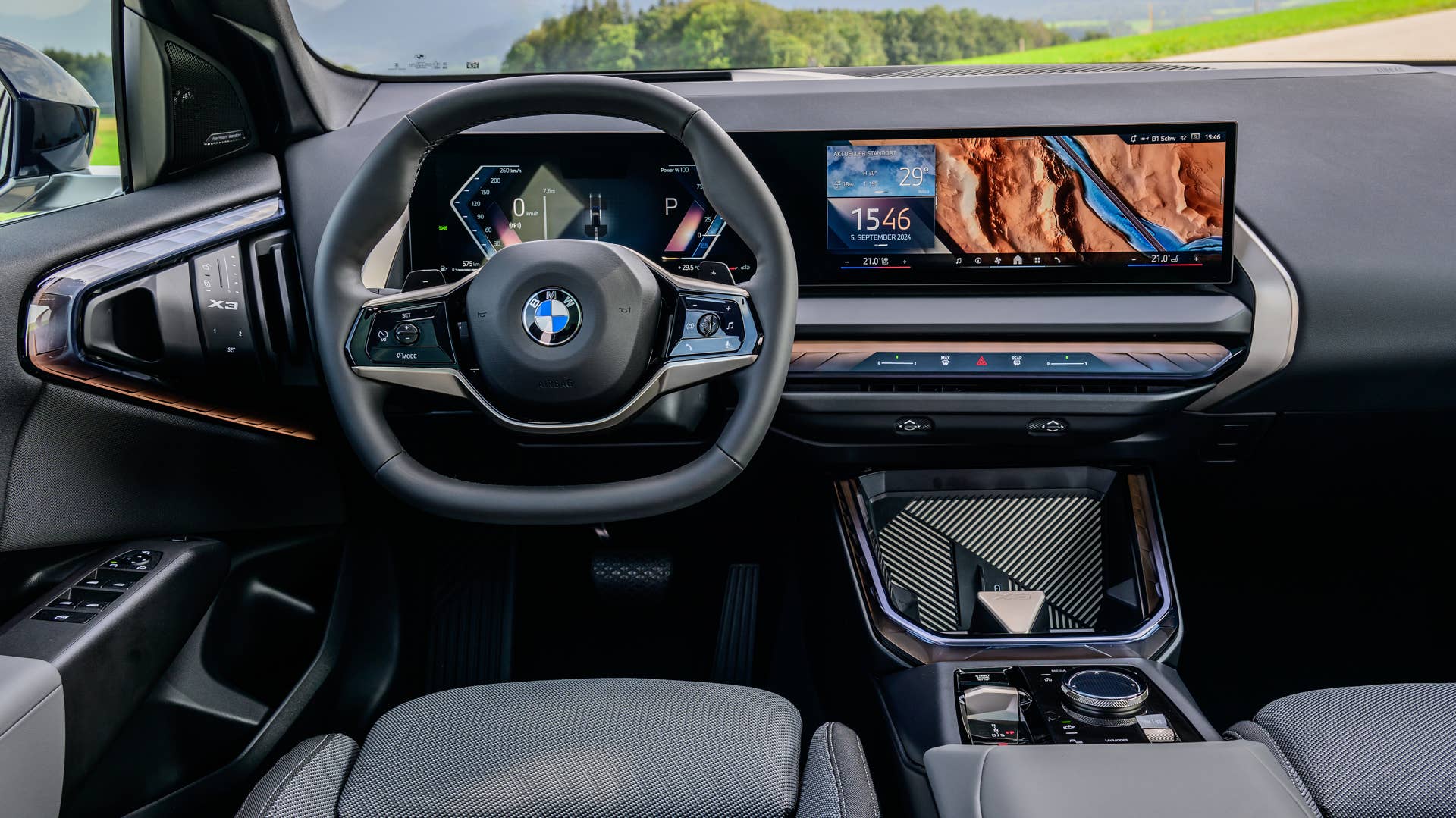 The 4 Best Luxury Infotainment Systems Made Today - Autoblog