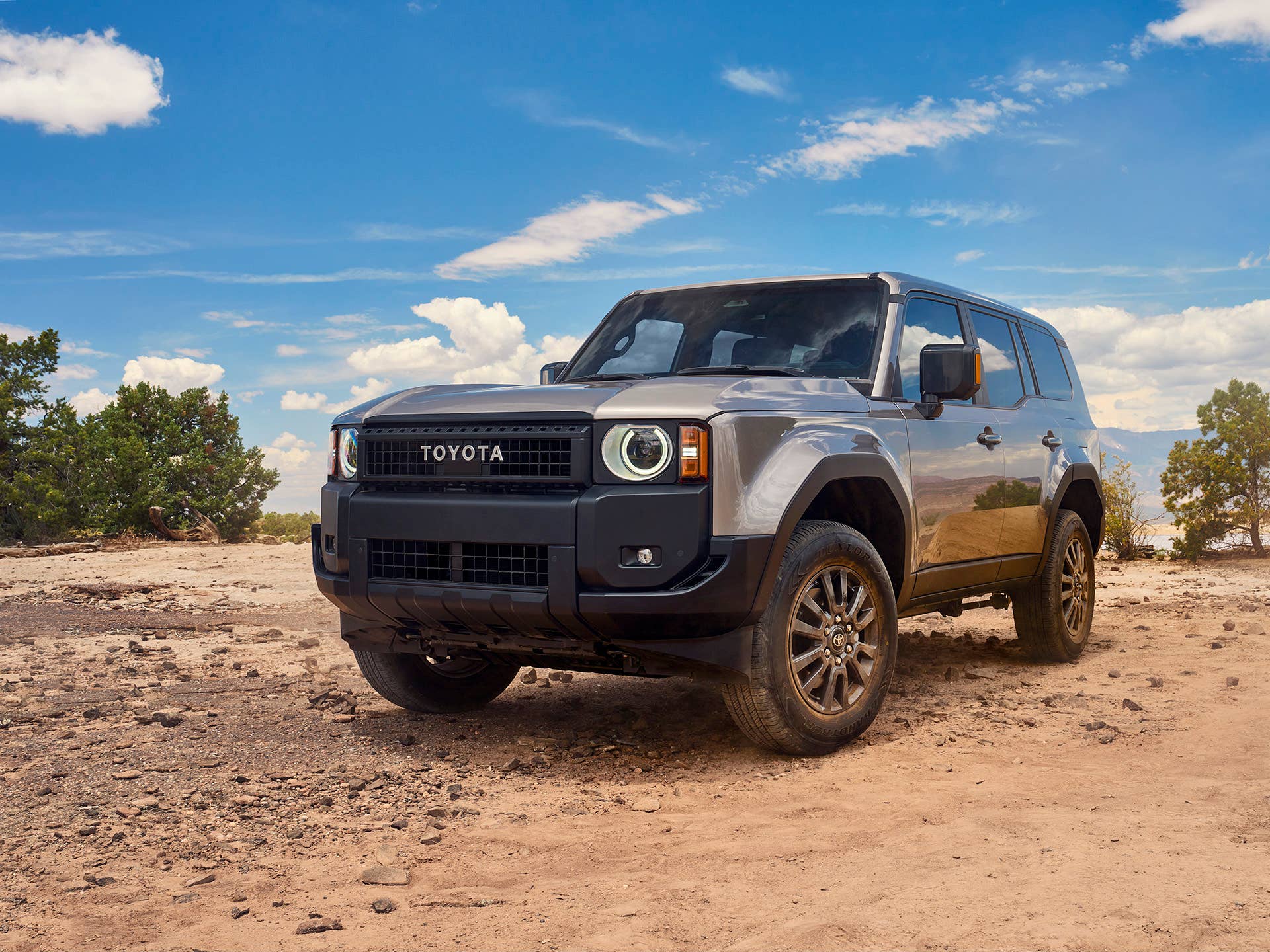 2027 Toyota Land Cruiser Updated With New Features as Sales Slide ...