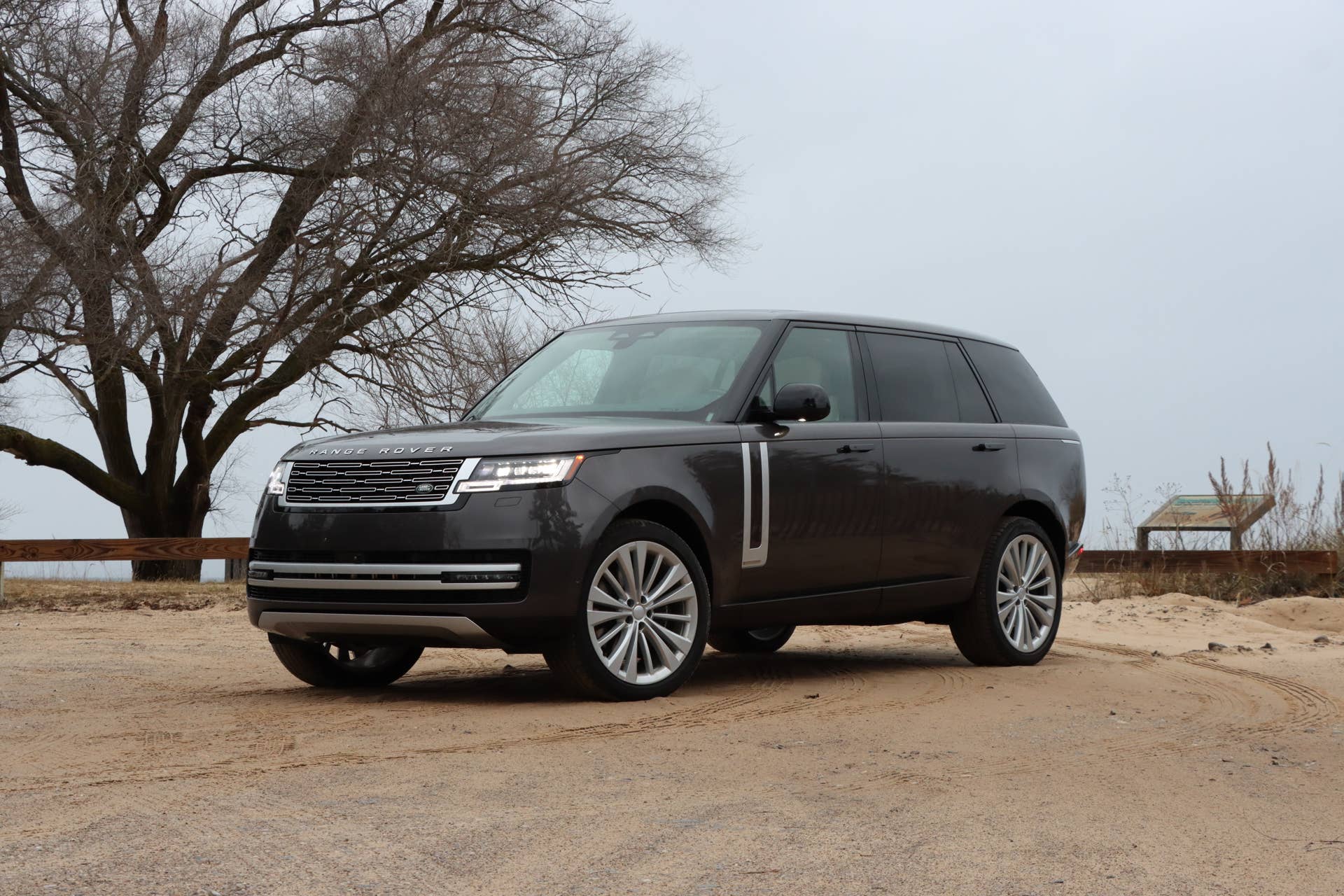 Jaguar Land Rover Gets $500M Boost as New 1,000-HP EV Era Takes Shape ...