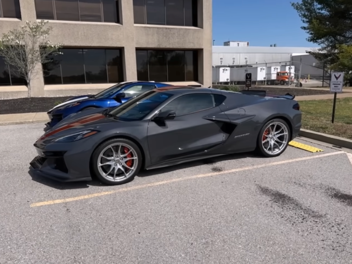 2027 Corvette Rollout Dates Revealed—C8 Fans Should Mark Their ...