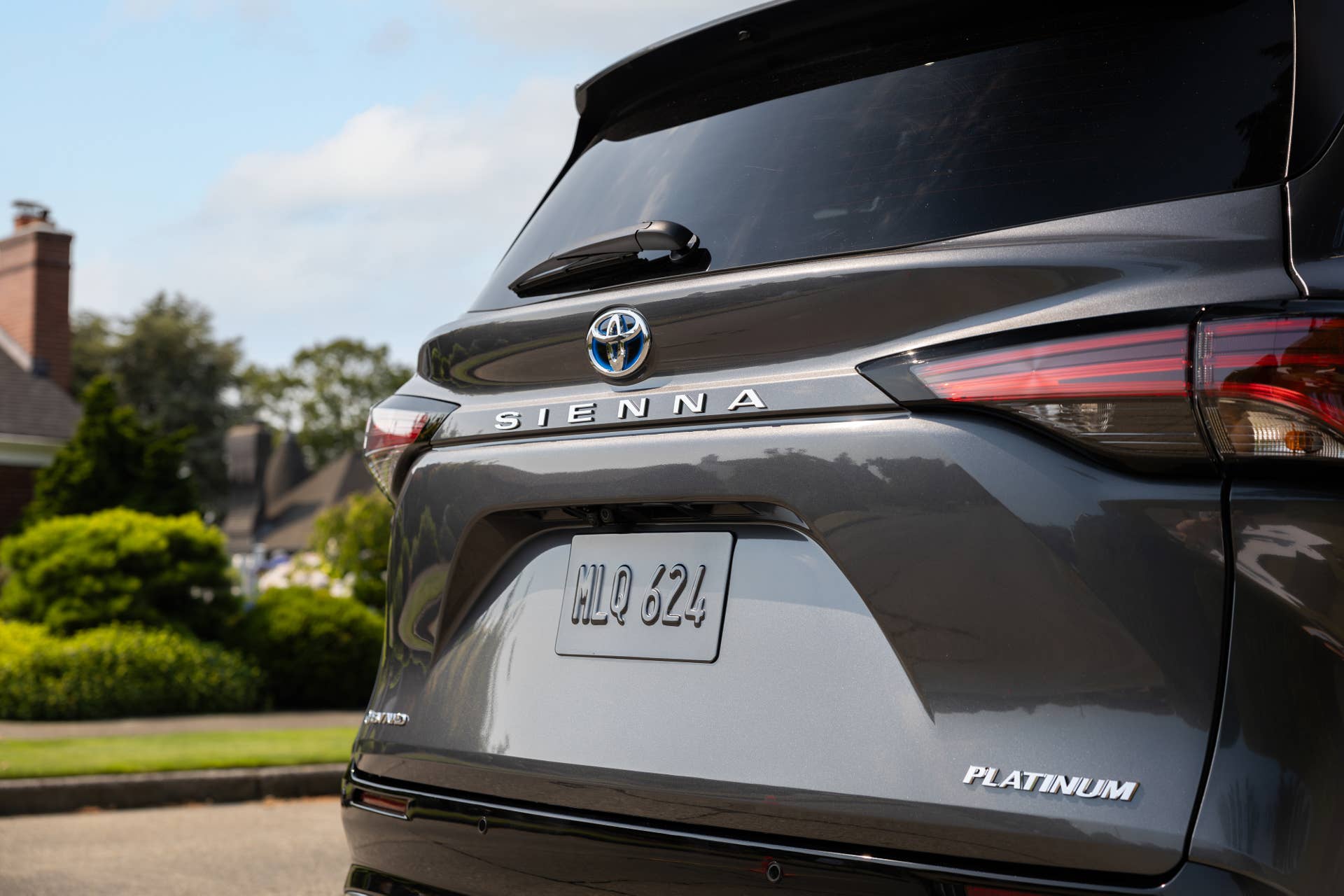Toyota Sienna Owners Say Minivans Are Unusable as Recall Fix Delays ...