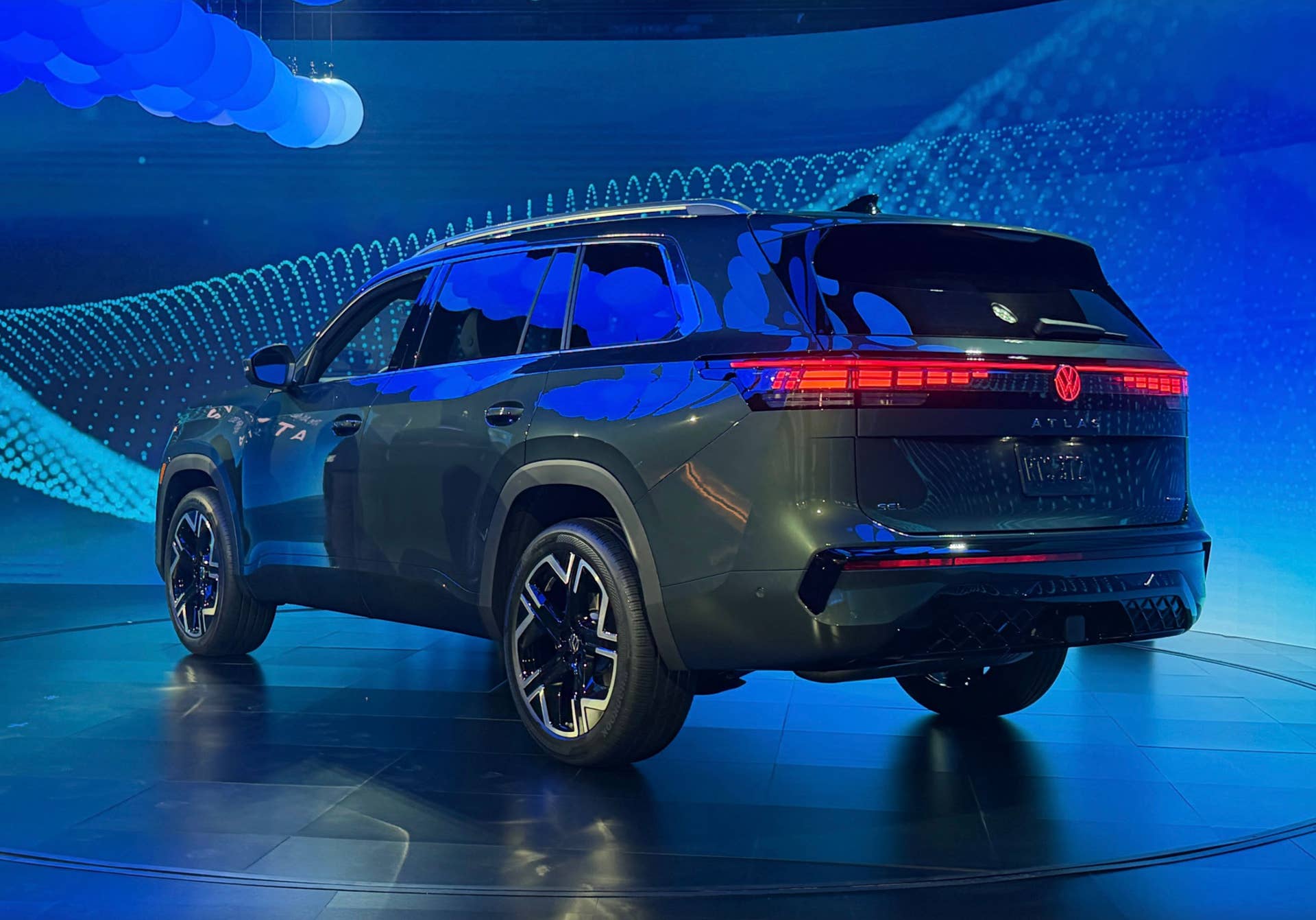 VW Atlas Hits 1 Million Units in the US as New Model Nears - Autoblog
