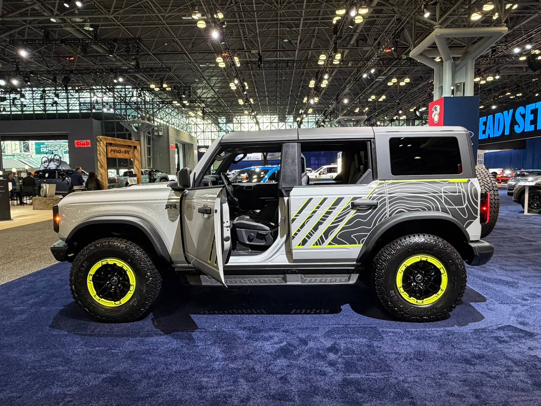 Ford Bronco RTR Up Close Looks Ready to Have Fun with the Raptor - Autoblog