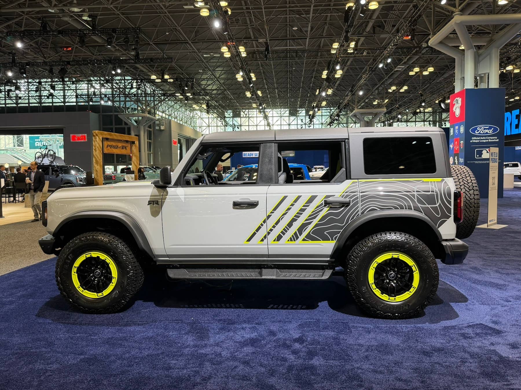 Ford Bronco RTR Up Close Looks Ready to Have Fun with the Raptor - Autoblog