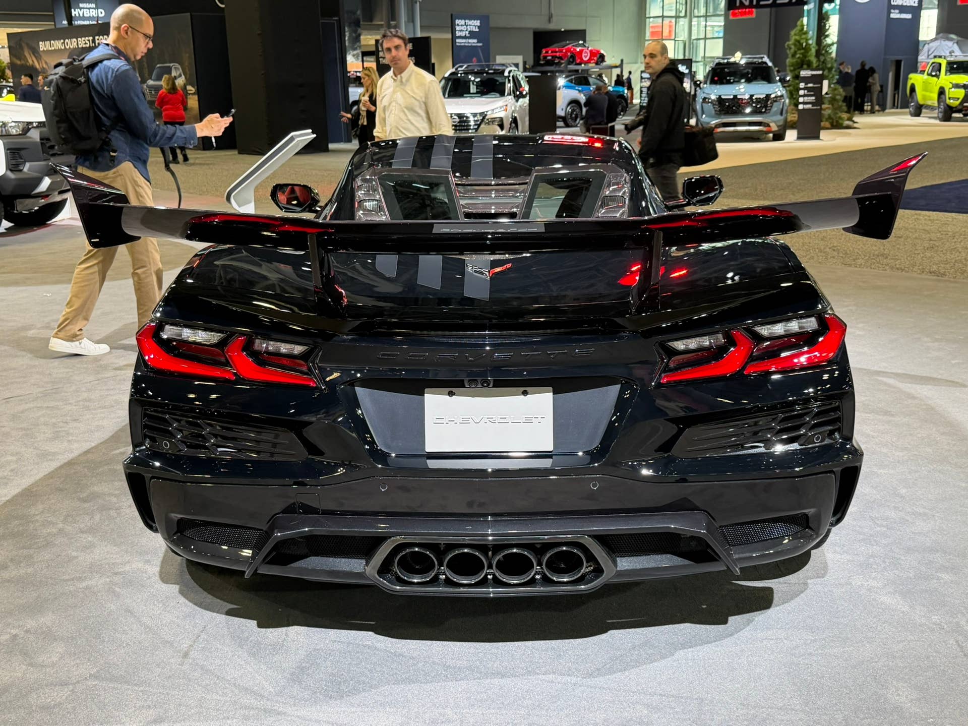 Chevy Corvette's Rear Turn Signal Issue Now Covers Nearly 33,000 C8s ...