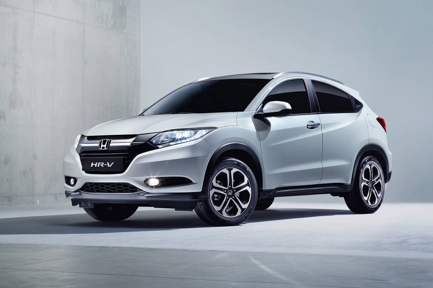Honda Sued Again Over Peeling White Paint - Autoblog