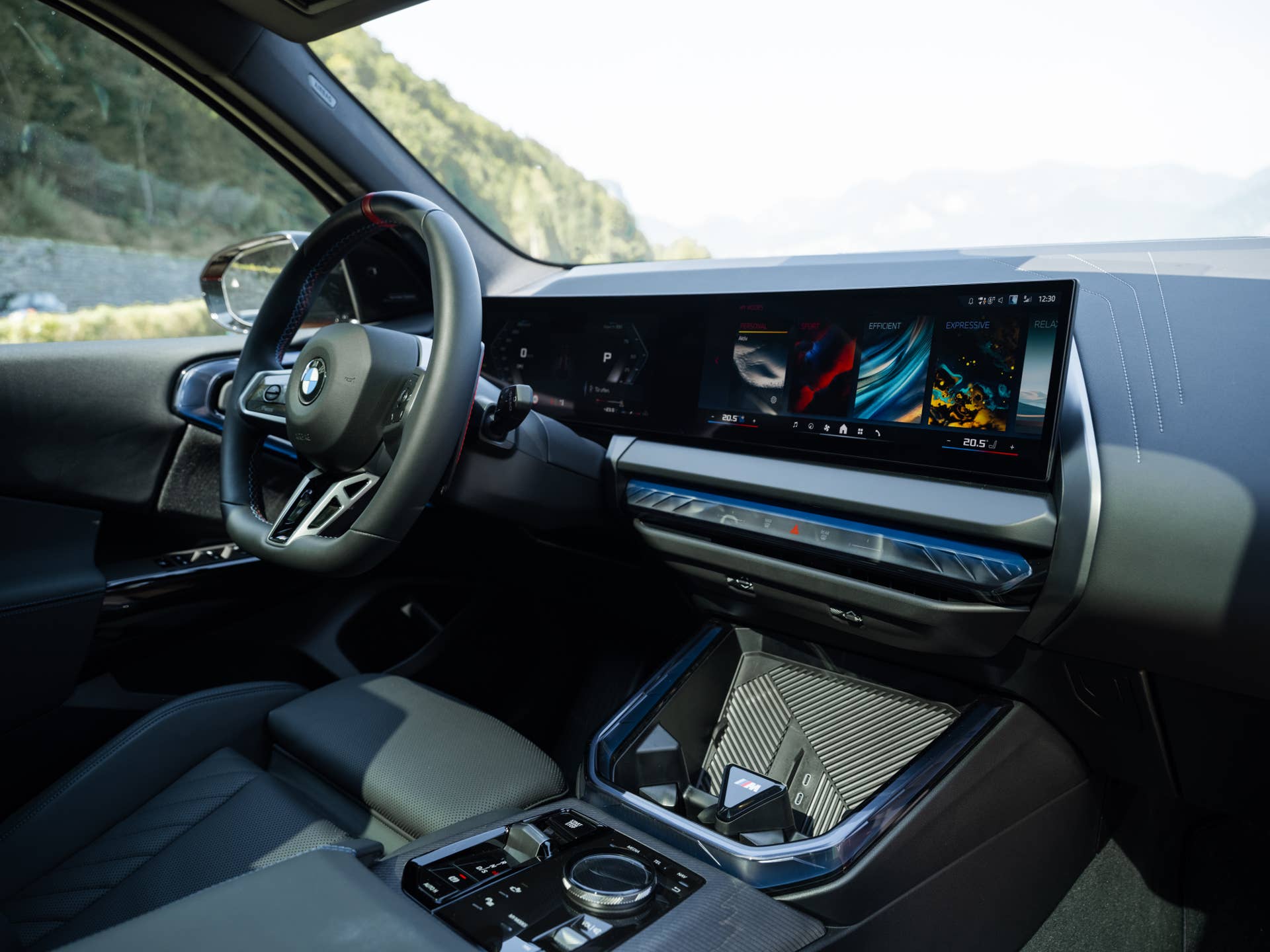 The 4 Best Luxury Infotainment Systems Made Today - Autoblog