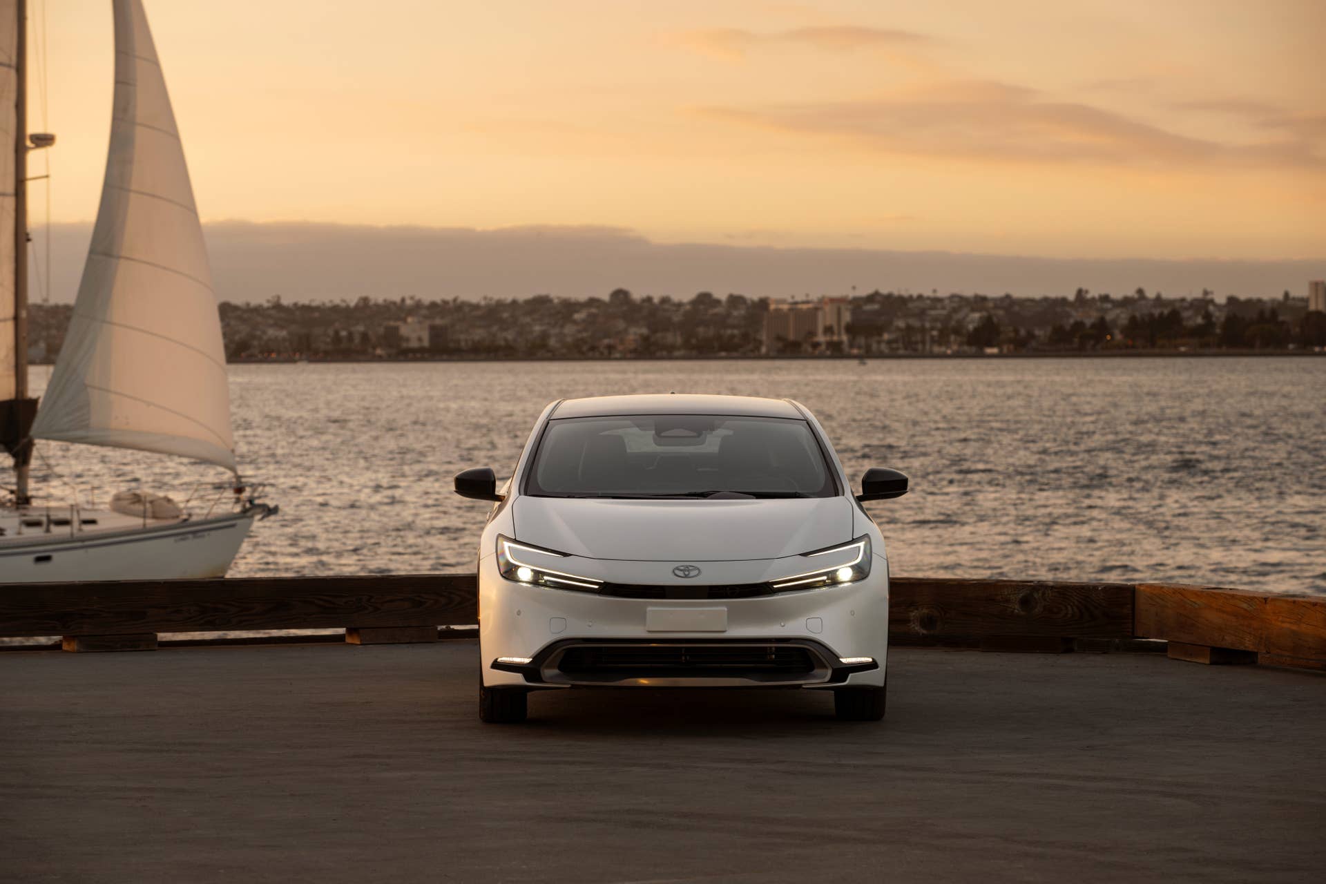 2025 Toyota Prius Review, Specs, Pricing, and Warranty - Autoblog