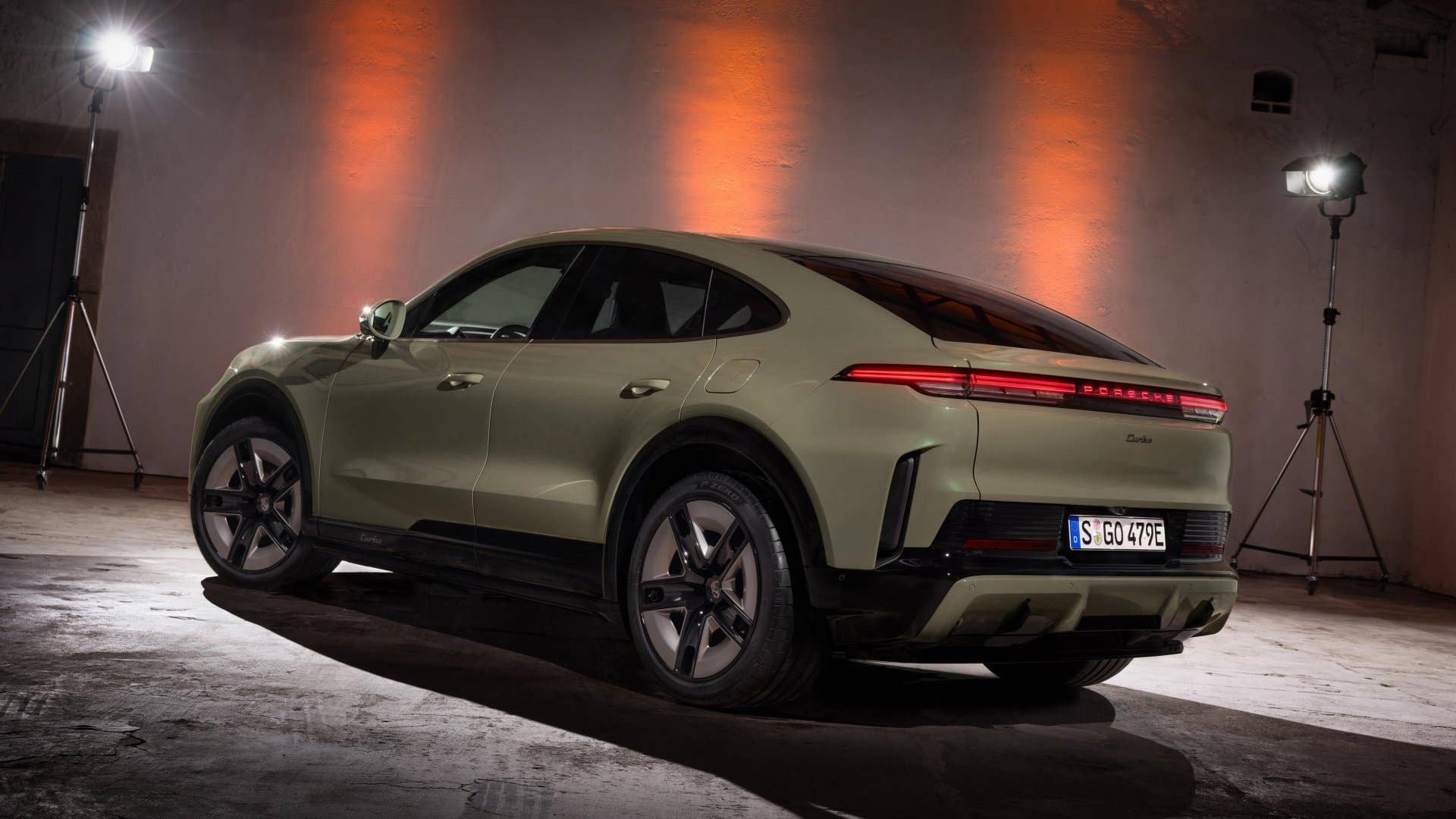 2026 Porsche Cayenne Electric Review, Specs, Pricing, and Warranty ...