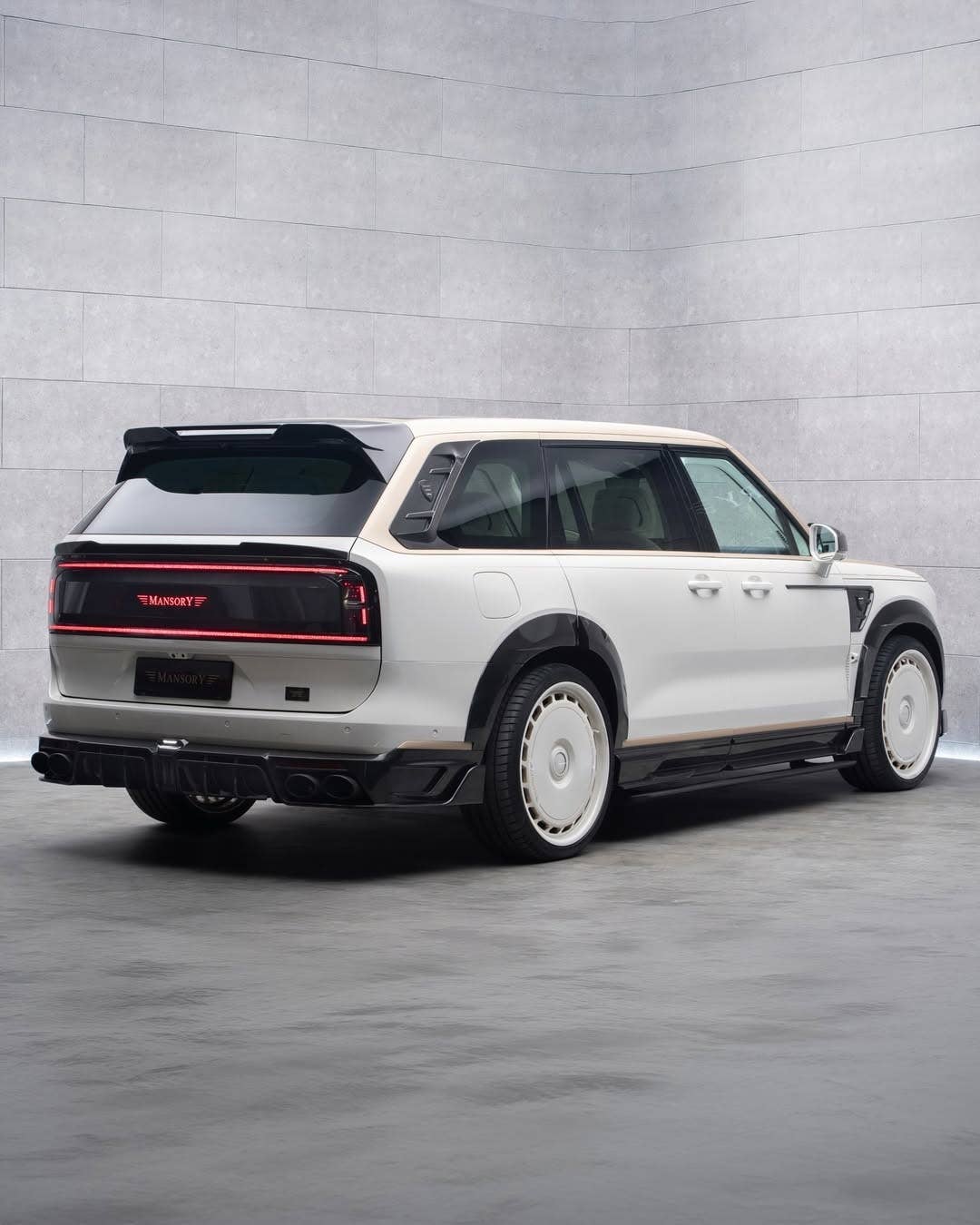 Mansory’s Latest Build Is a 1,381-HP Chinese SUV That Looks Like a ...