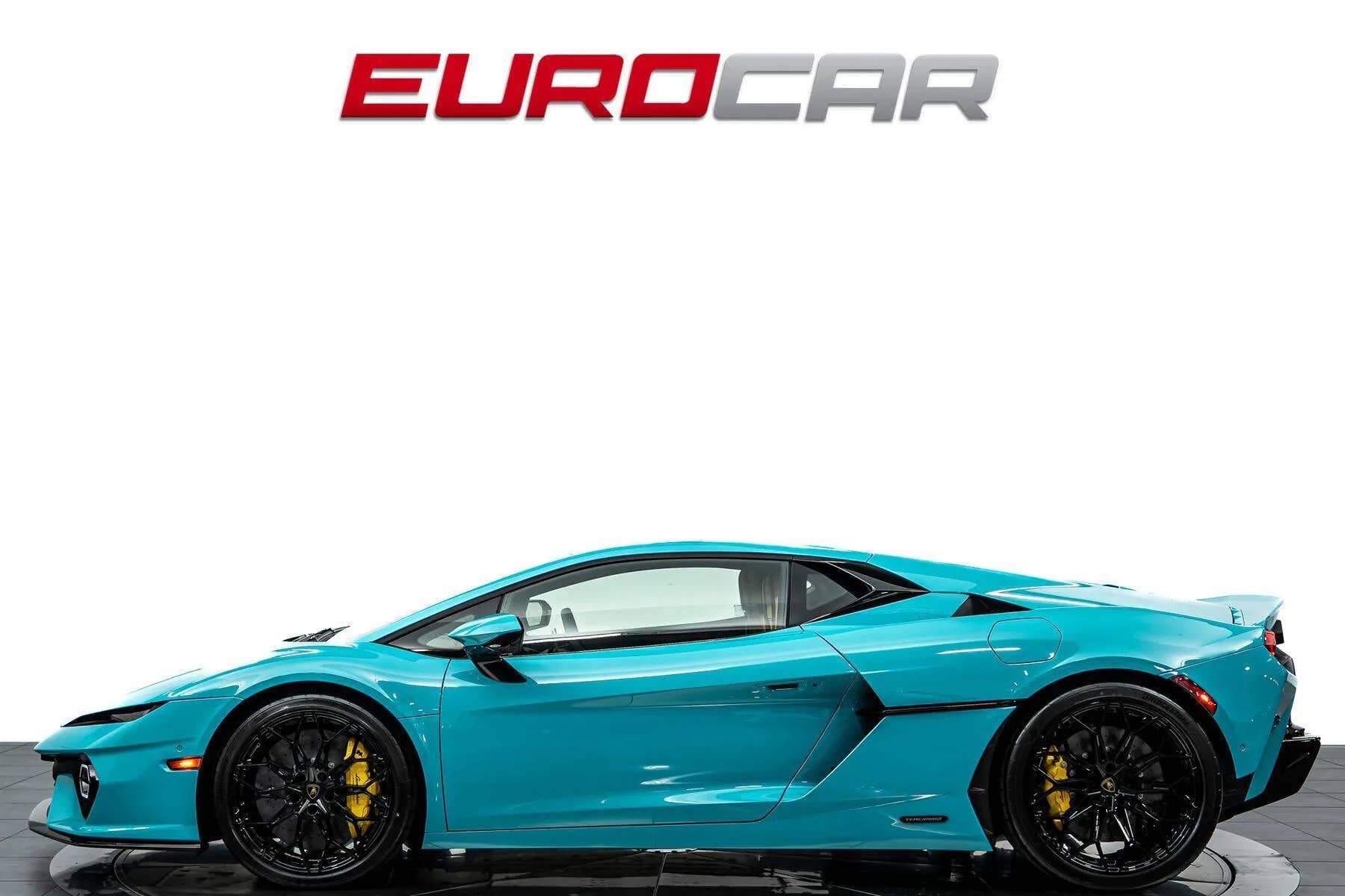 People Are Paying $200K Over Sticker to Skip the Line for Lamborghini’s ...