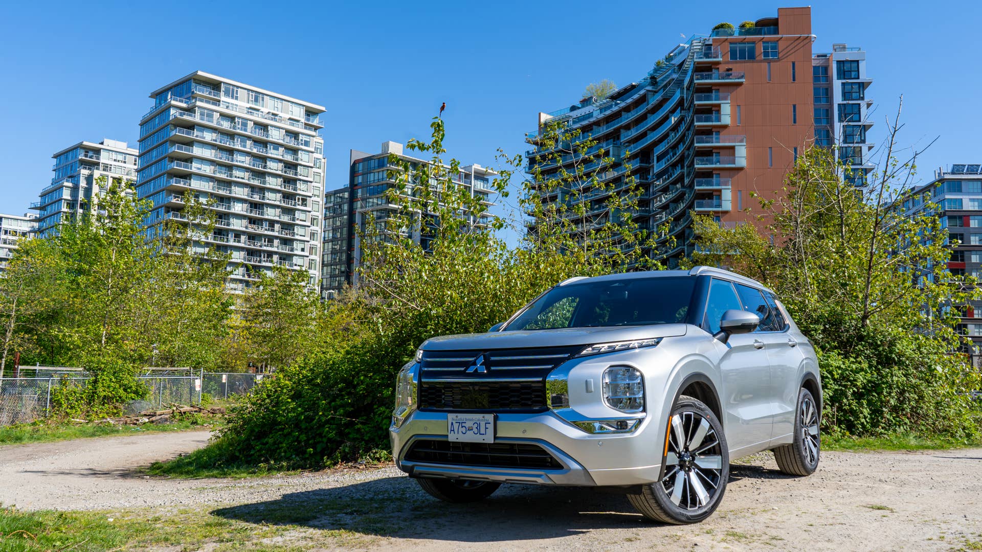 Mitsubishi Outlander Hood Defect Settlement Could Pay Owners Up To ...