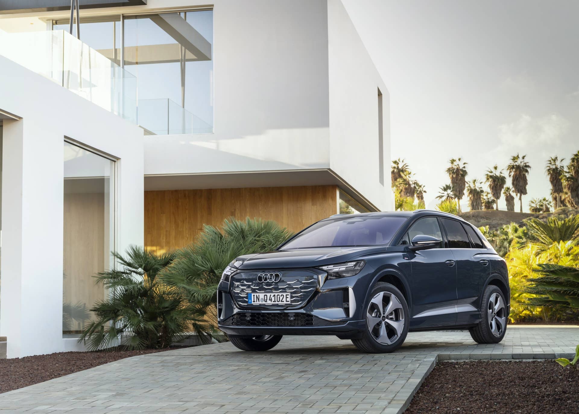Audi Q4 e-tron Gets More Range, Faster Charging, and a Major Tech ...