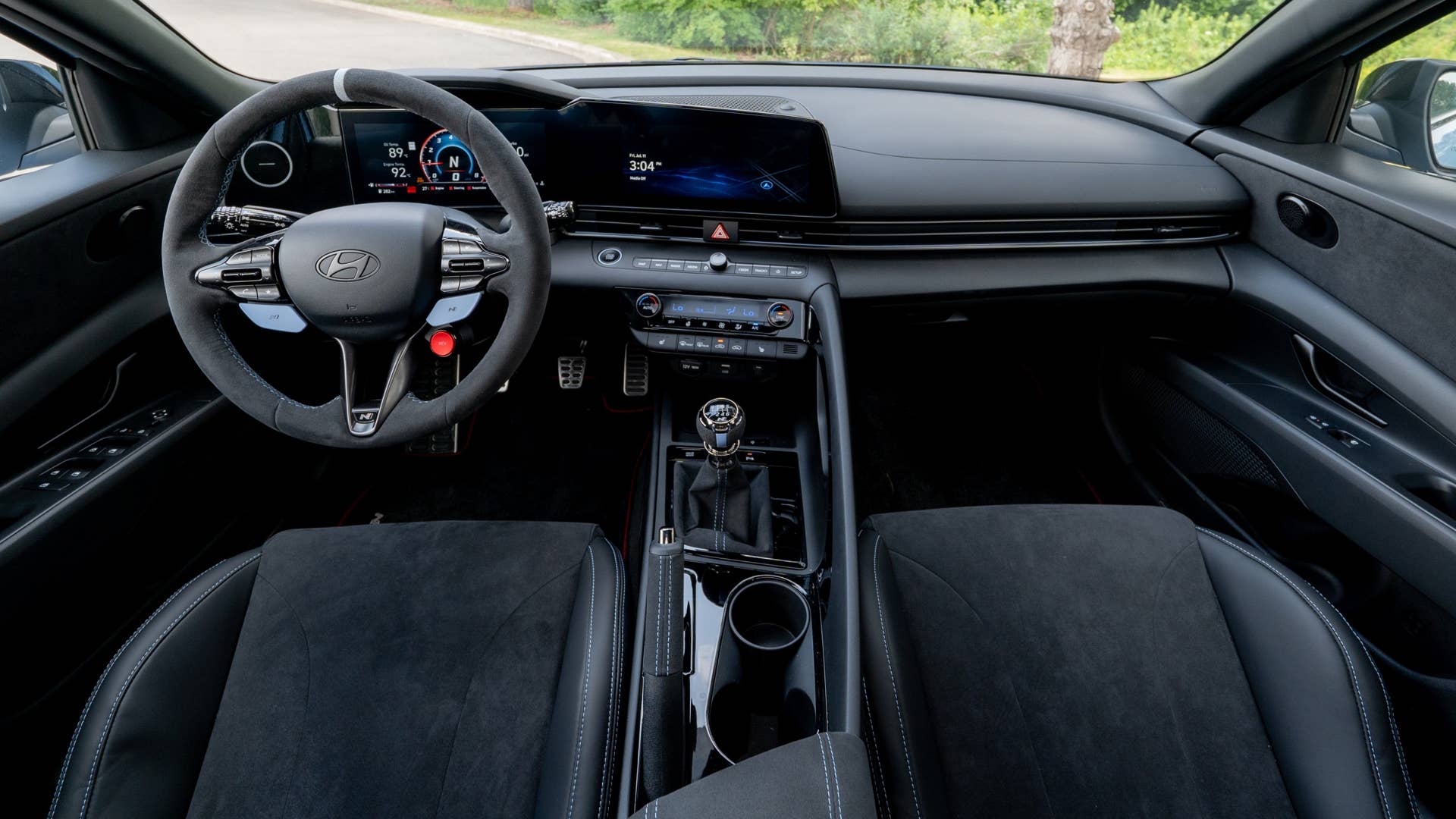 Hyundai’s Elantra N TCR Edition Brings Race-Car Hardware for $39K ...