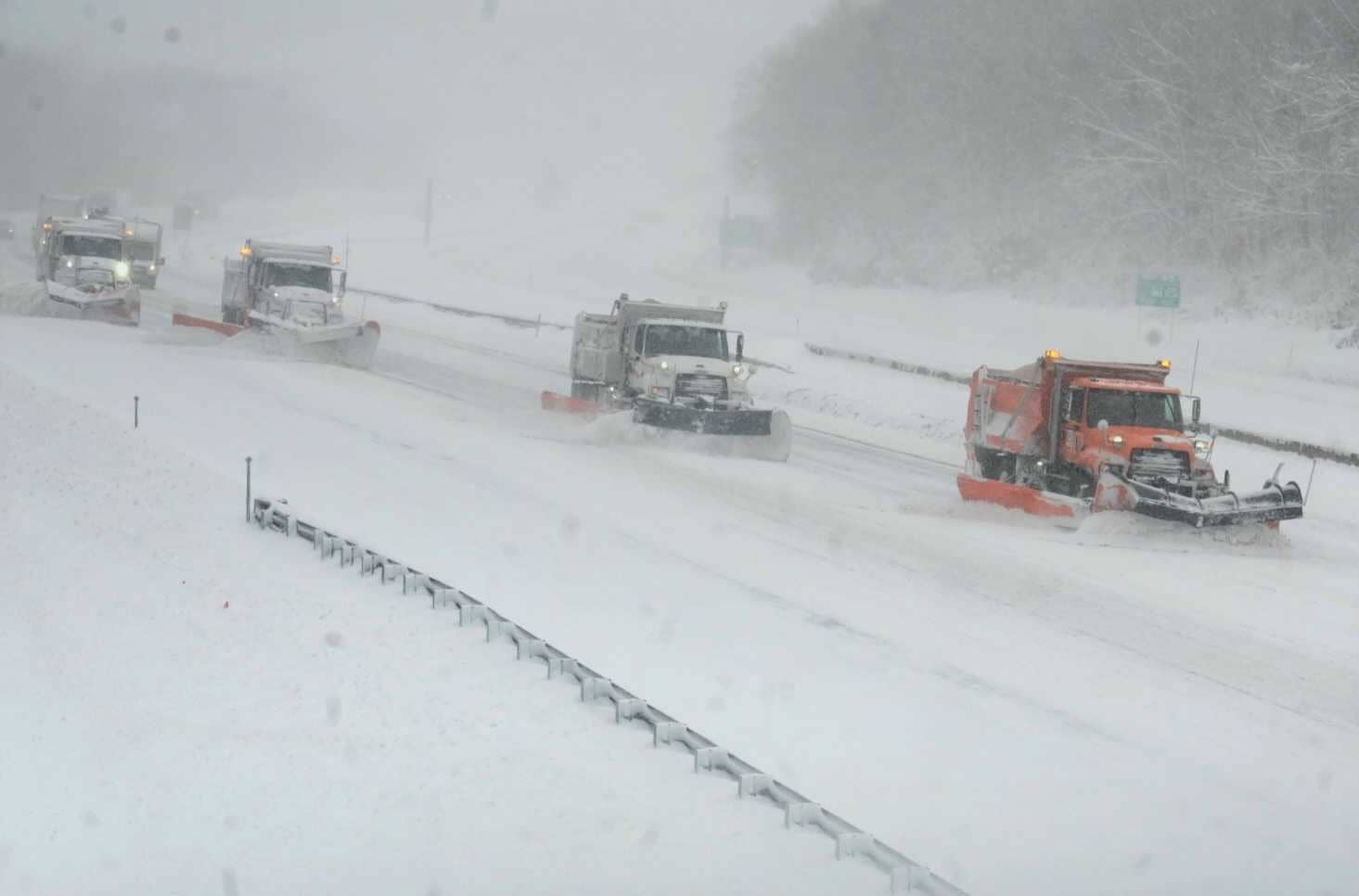Winter Storm Warning Issued as 5 Feet of Snow, Freezing Temperatures ...