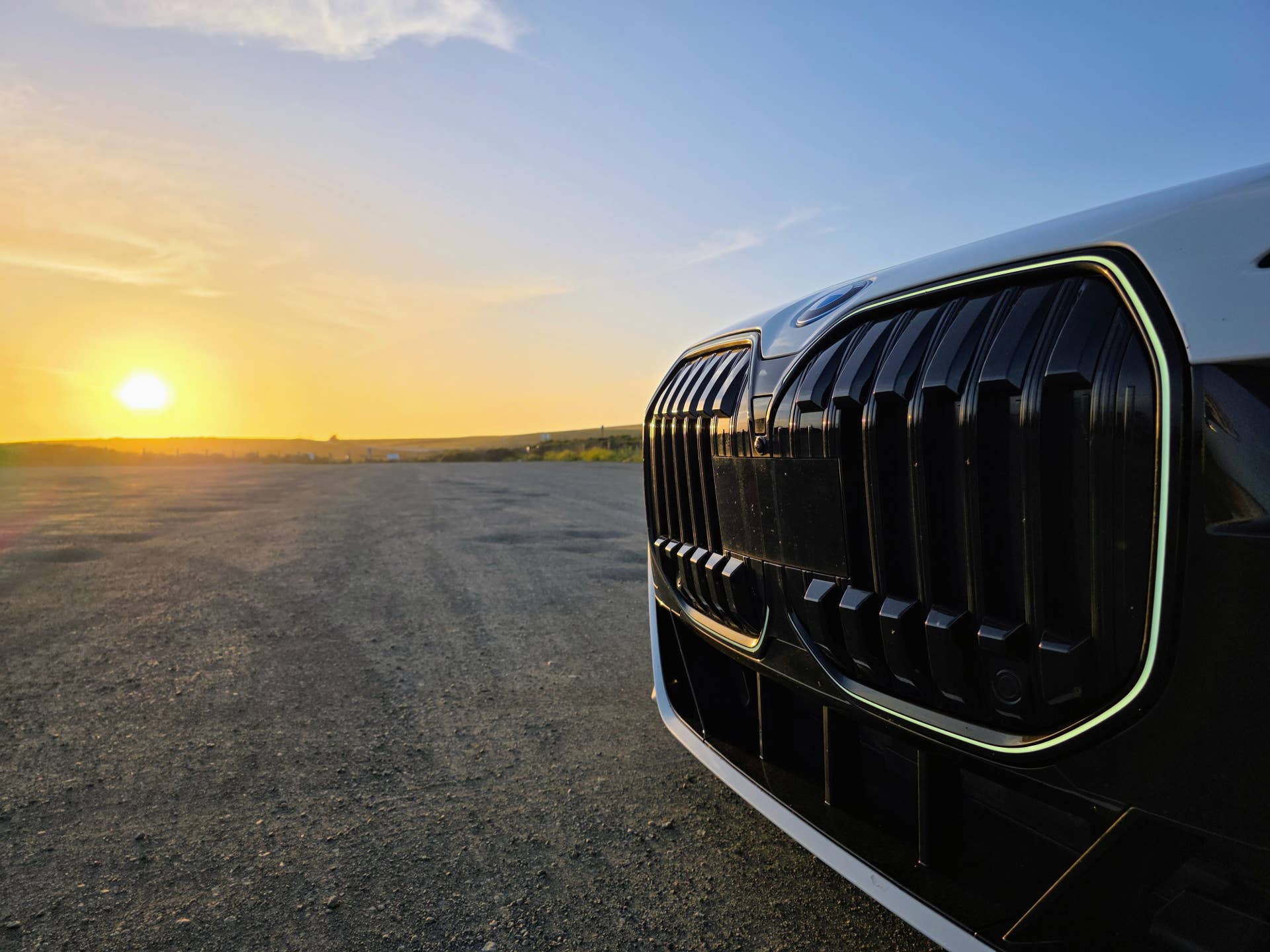 I Drove the 2026 BMW 750e from LA to Yosemite, Here's My Honest Review ...