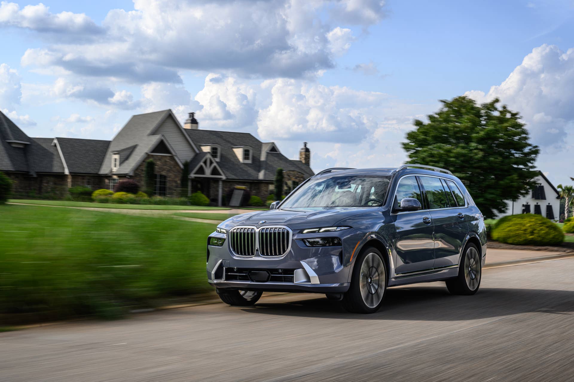 BMW X7's May Lease Deals Still Start Under $1,000 - Autoblog