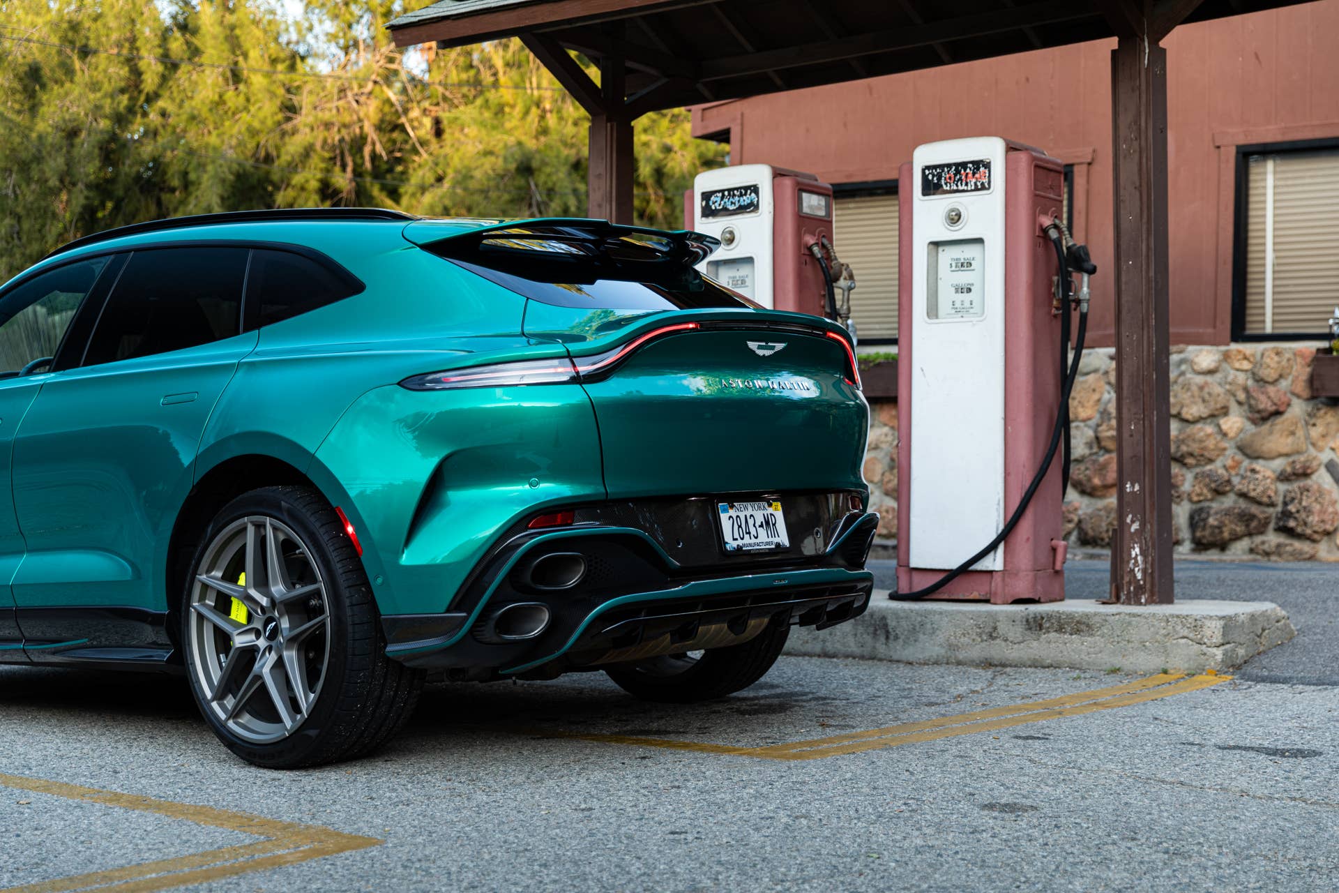 I Drove the 2026 Aston Martin DBX S: Here's My Honest Review of Aston's ...