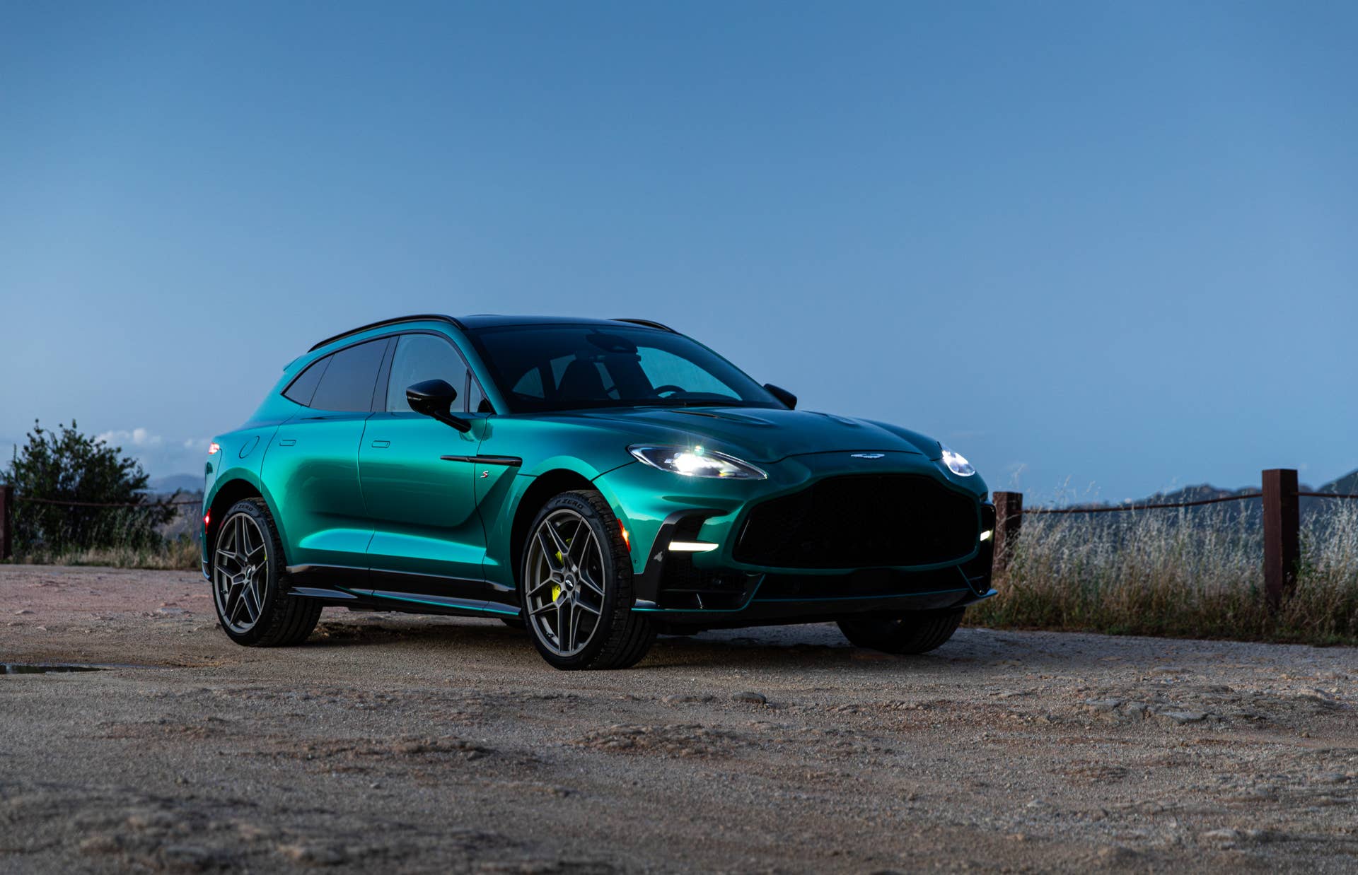 2026 Aston Martin DBX Review, Specs, Pricing, and Warranty - Autoblog
