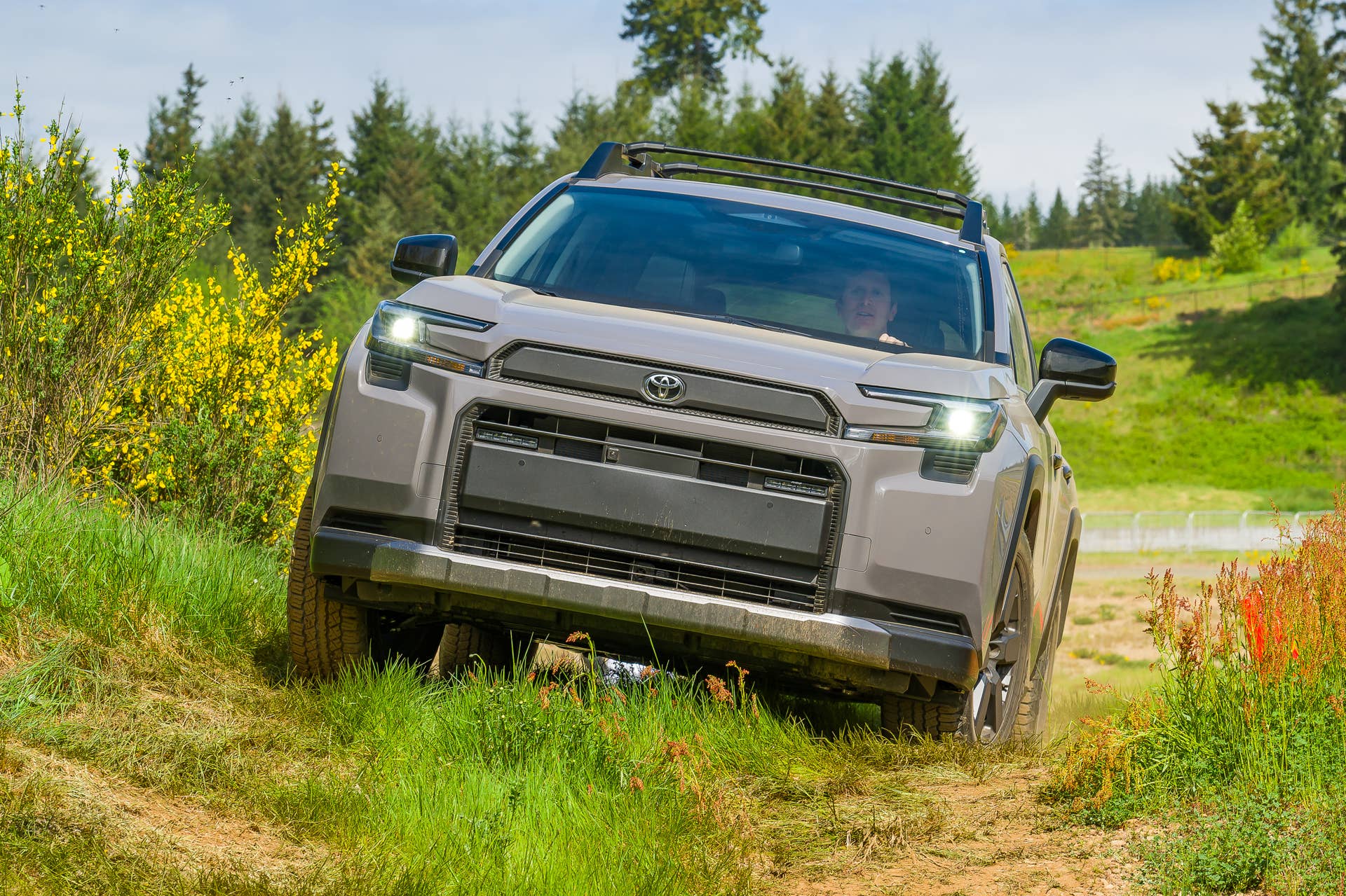 I Drove The 2026 Toyota RAV4 Hybrid Woodland At Mudfest: Here's My ...