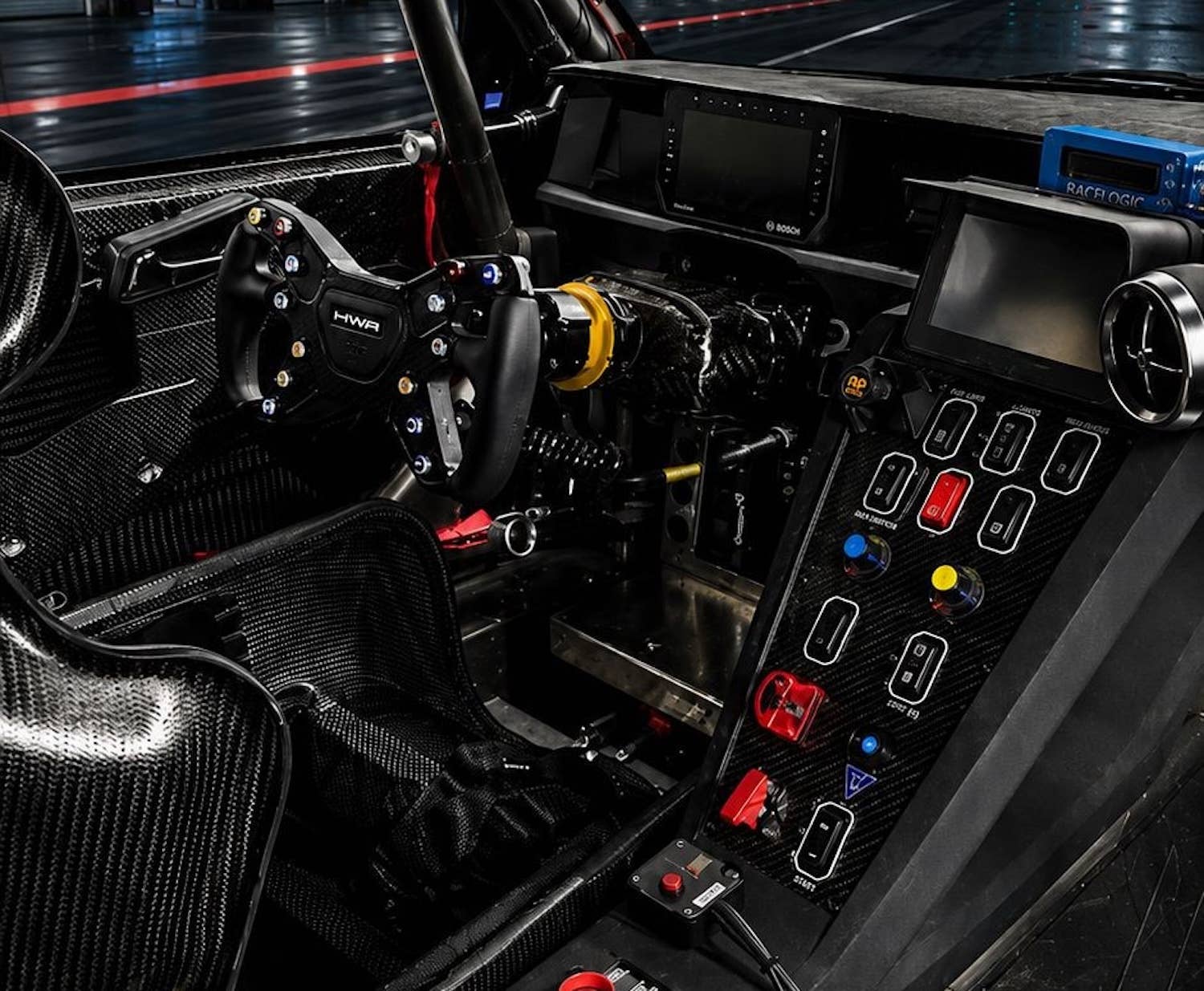 HWA EVO R Turns 190E Evo II Nostalgia Into A Nürburgring-Ready Track ...