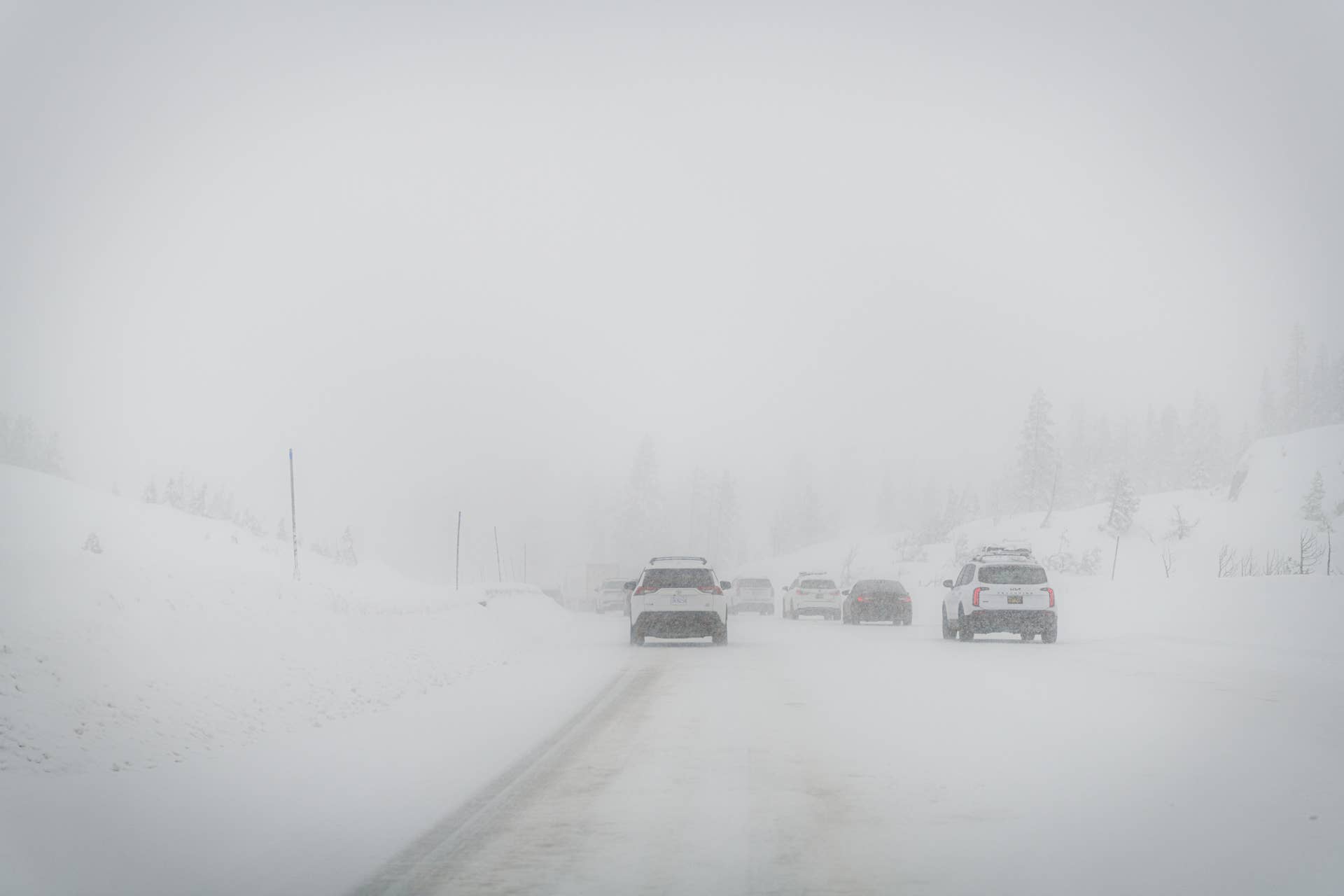 Winter Storm Warning: Up to 20 Inches of Snow & 70 MPH Winds Hit I-5, I ...
