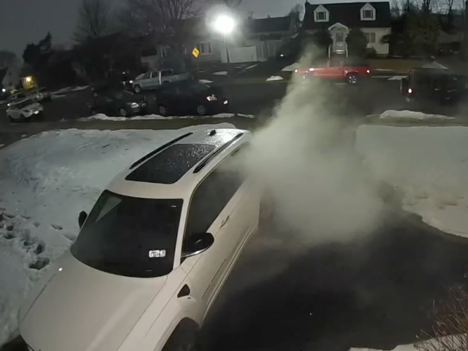 Jeep Grand Cherokee 4xe Owner Gets Stuck With The Bill After Thermal ...