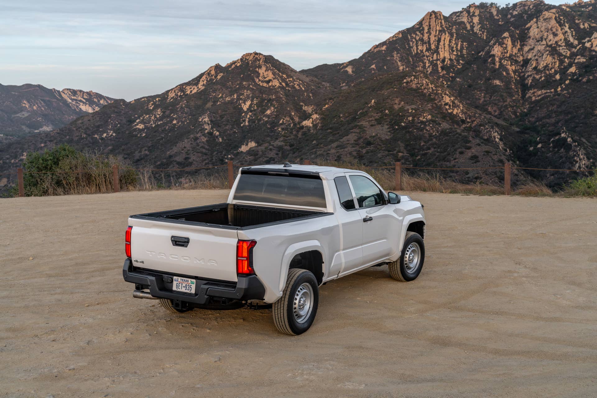 Ford Ranger vs Toyota Tacoma vs Chevy Colorado: Who Wins the Towing and ...