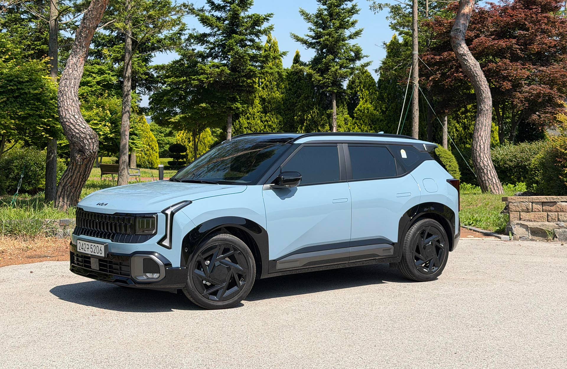 2027 Kia Seltos Gets More Expensive, But Still Starts Under $25,000 ...