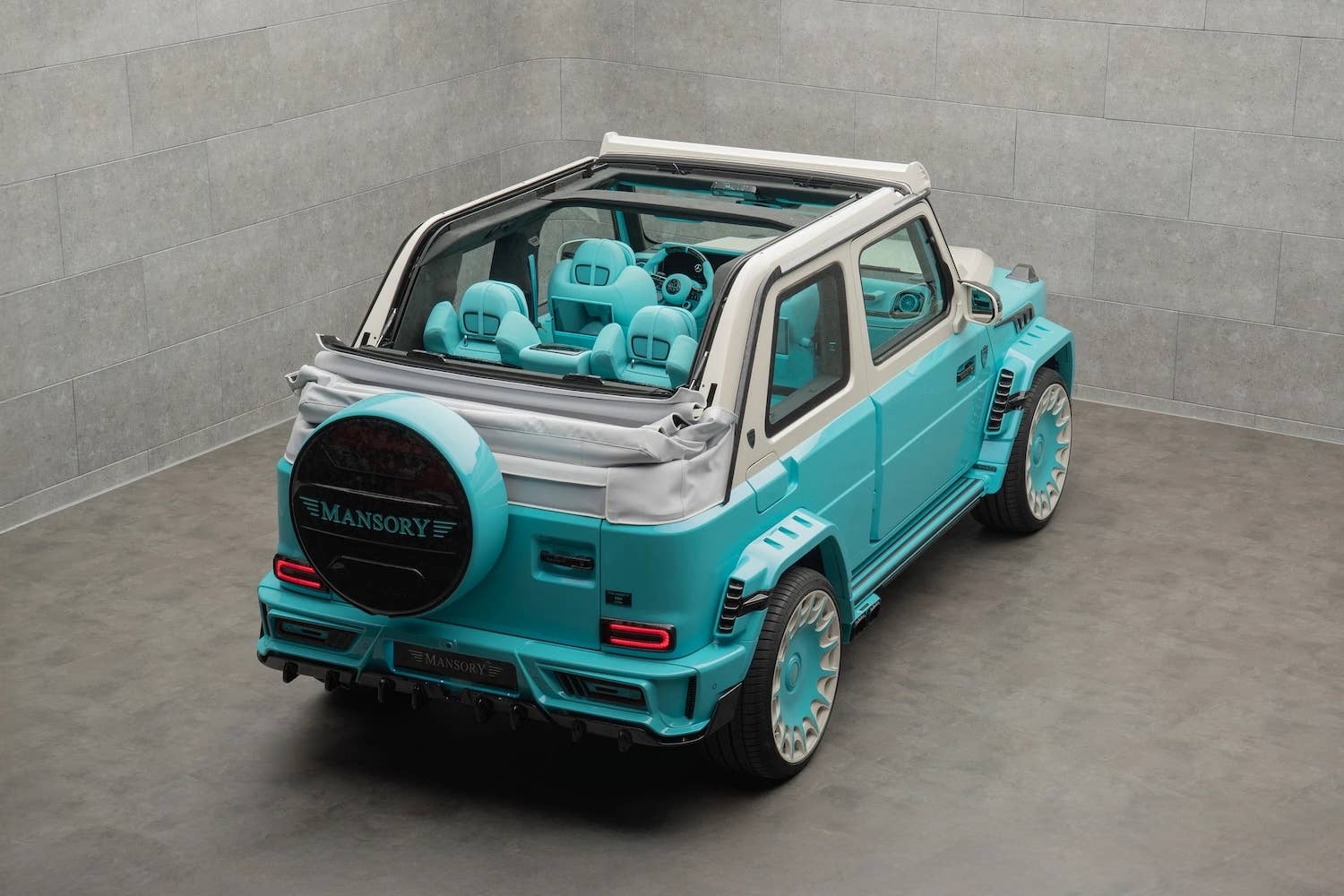 Mansory Azura Beats Mercedes To An 820-HP G-Class Cabrio - Autoblog