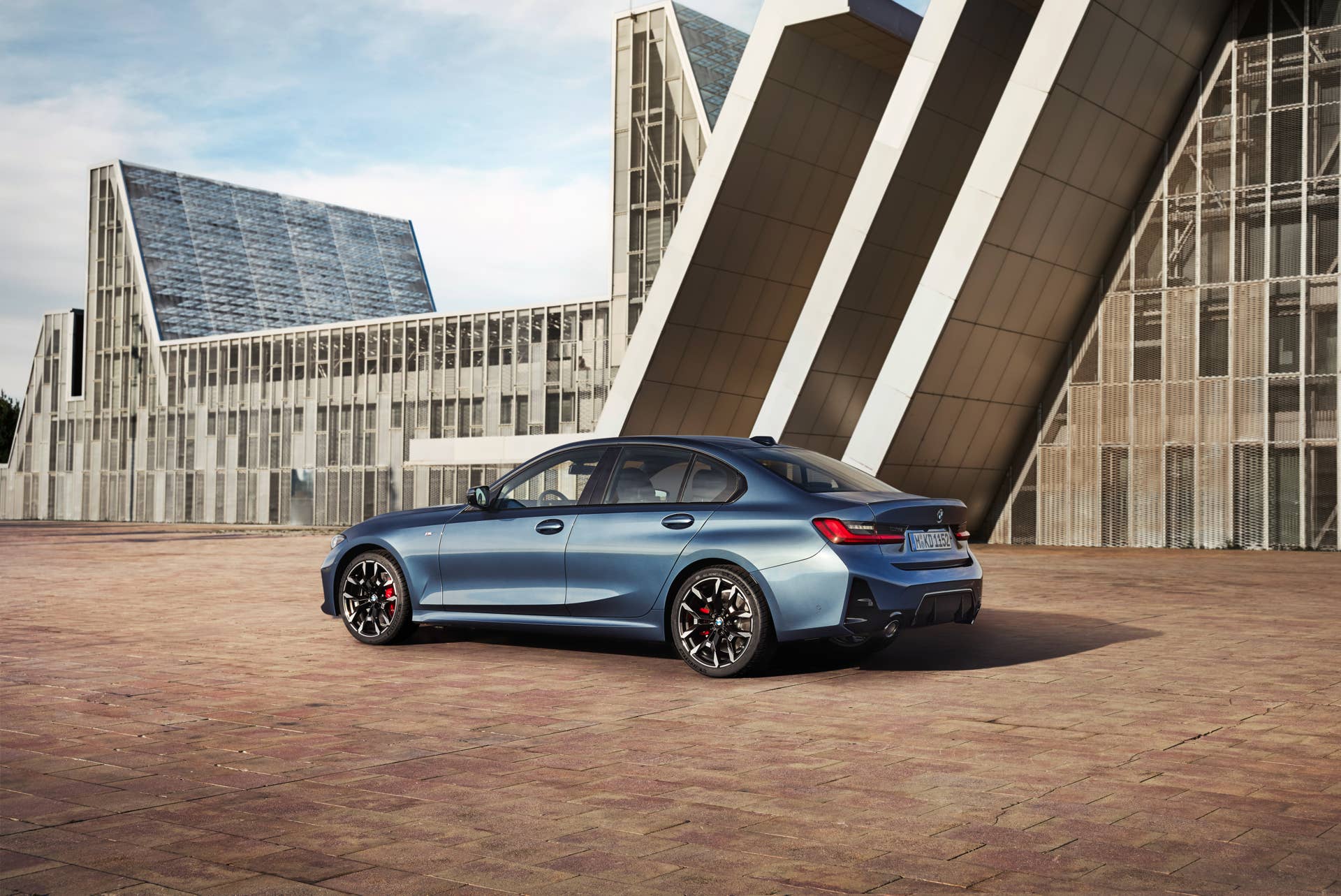 BMW Drops Aggressive 330i Lease Offer For May - Autoblog