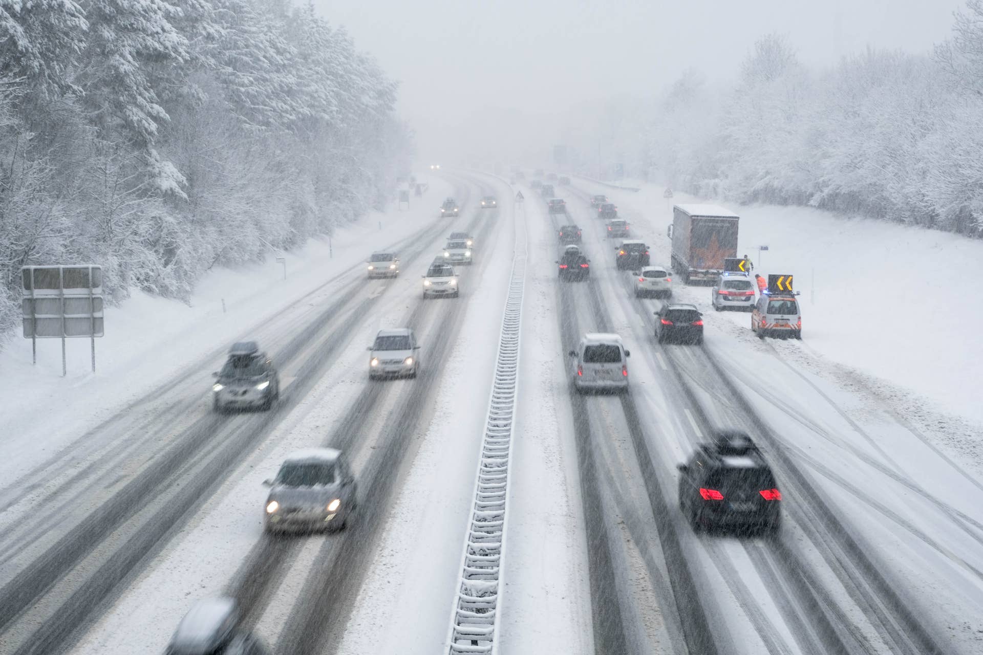 Winter Storm Warning: Up to 16 Inches of Snow and 50 MPH Winds Threaten ...