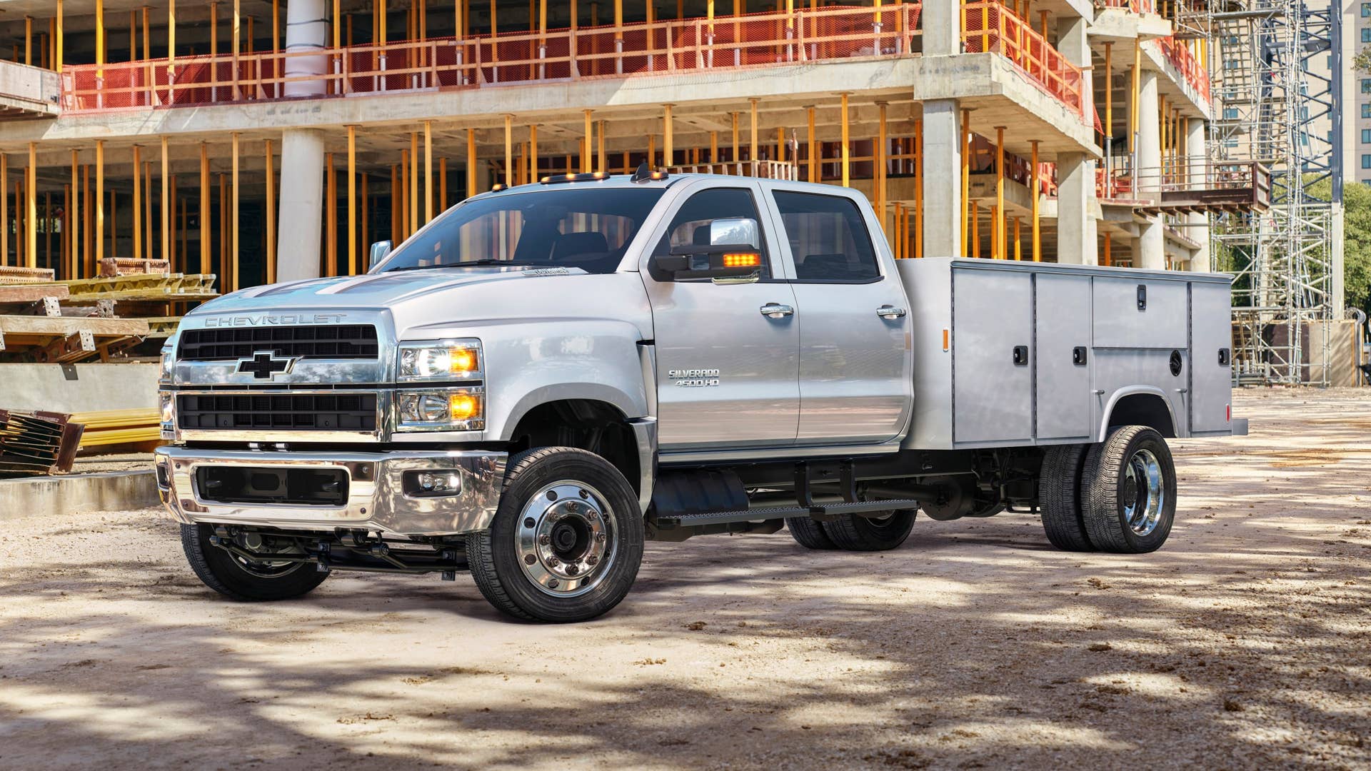 Chevrolet Walks Away From Its Biggest Silverado Trucks As Sales Slide ...