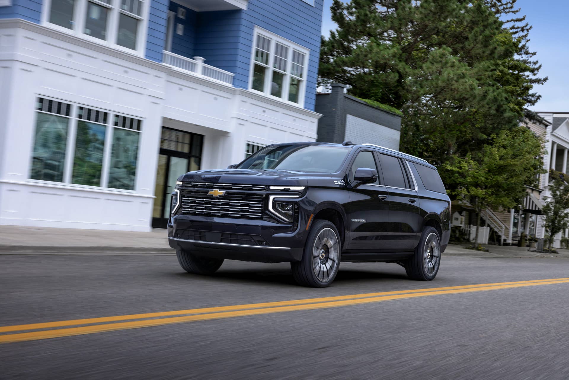 2026 Chevrolet Suburban Review, Specs, Pricing, and Warranty - Autoblog