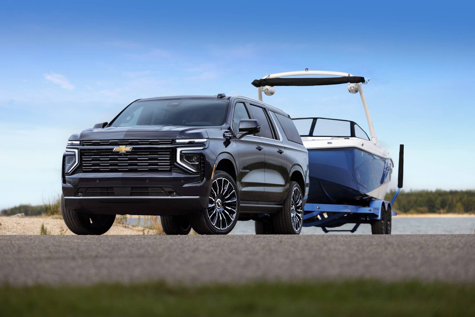 2026 Chevrolet Suburban Review, Specs, Pricing, and Warranty - Autoblog
