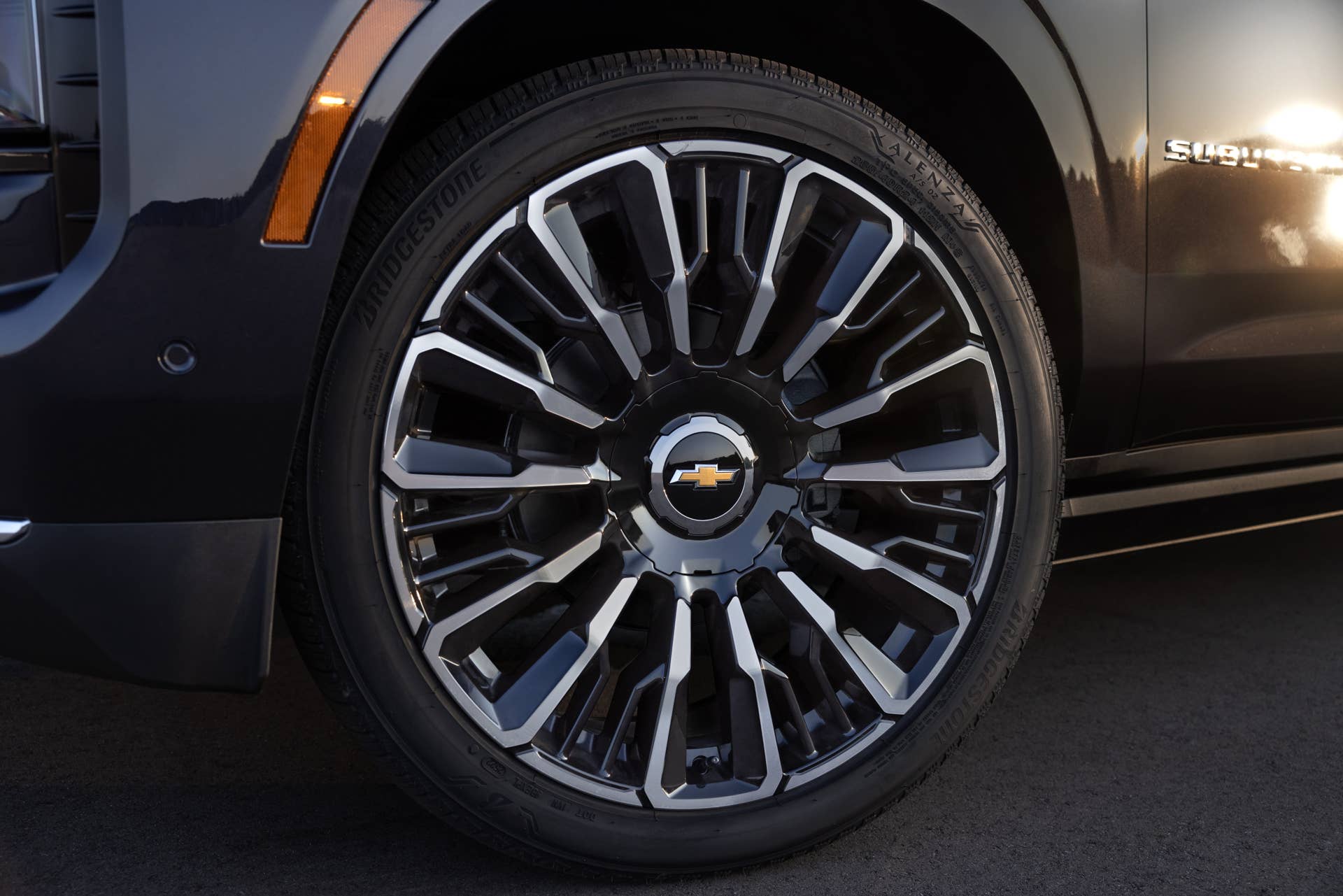 2026 Chevrolet Suburban Review, Specs, Pricing, and Warranty - Autoblog