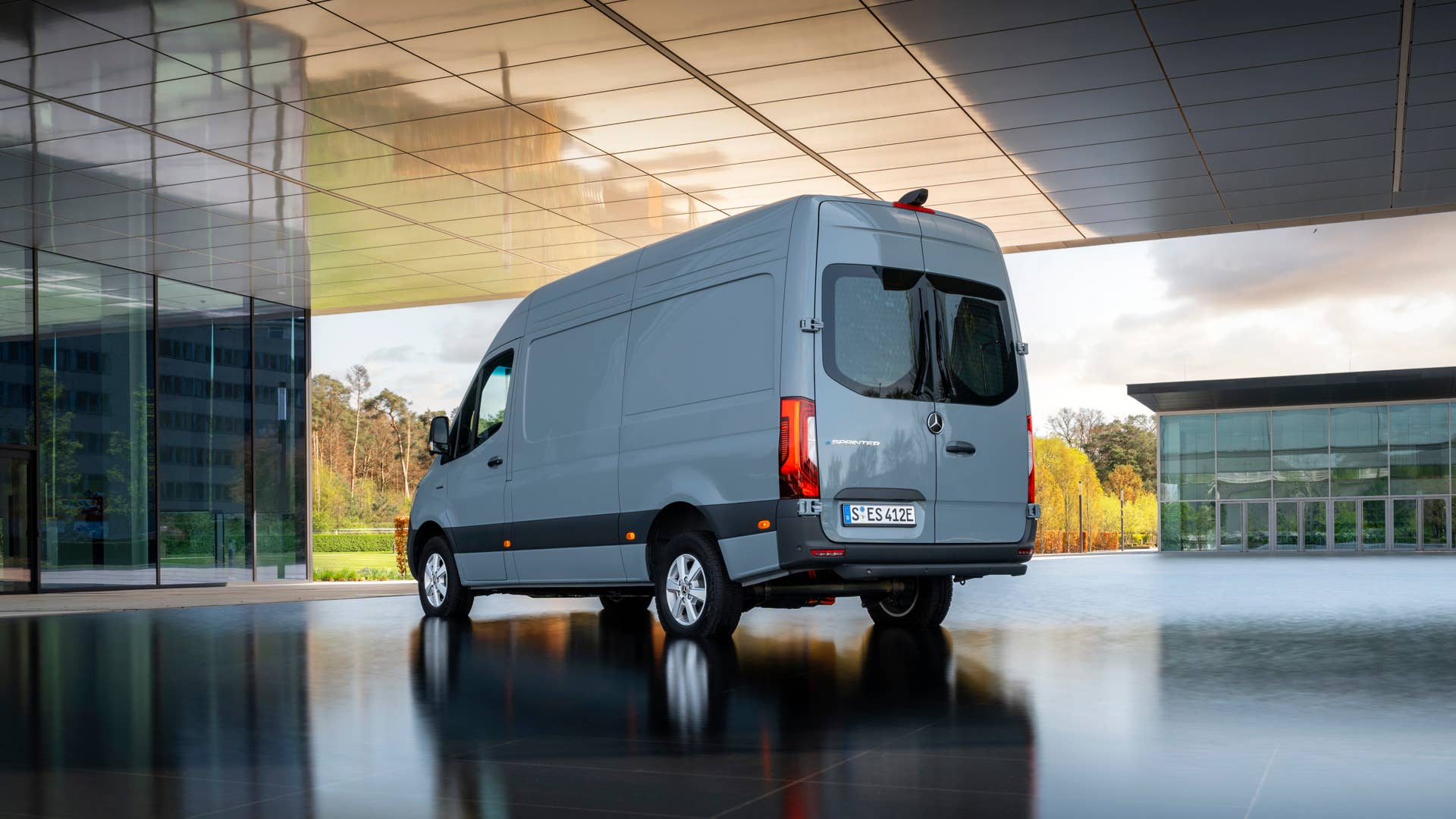 2025 Mercedes-Benz Sprinter Review, Specs, Pricing, and Warranty - Autoblog