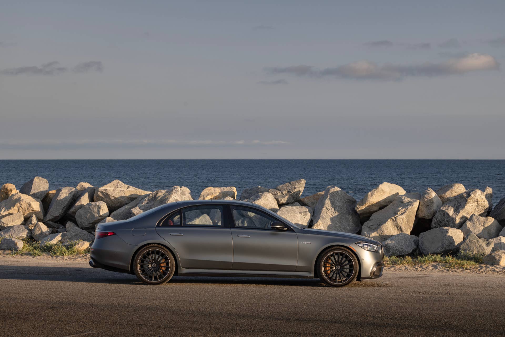 2025 Mercedes-AMG S 63 Review, Specs, Pricing, and Warranty - Autoblog