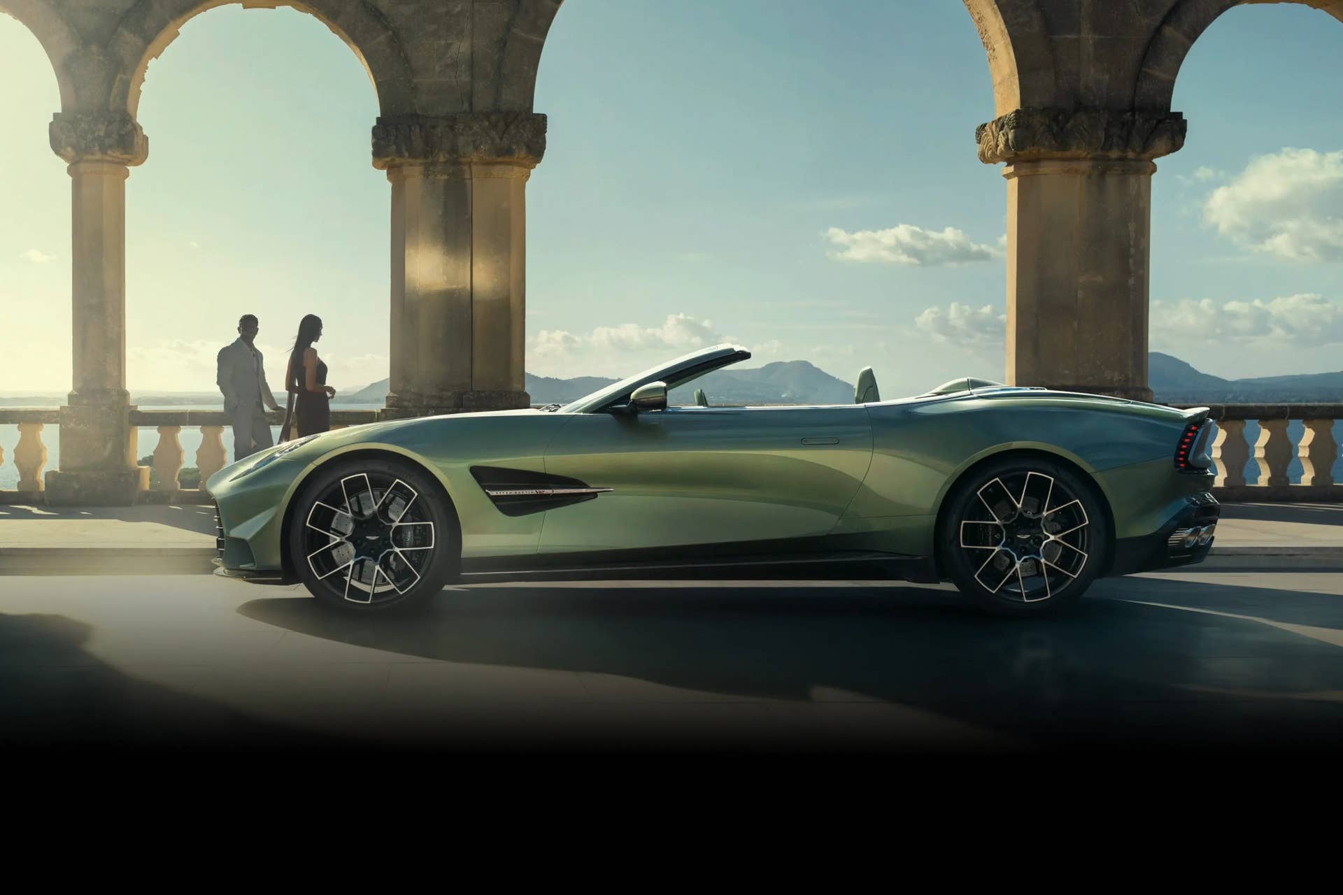 2026 Aston Martin Vanquish Review, Specs, Pricing, and Warranty - Autoblog