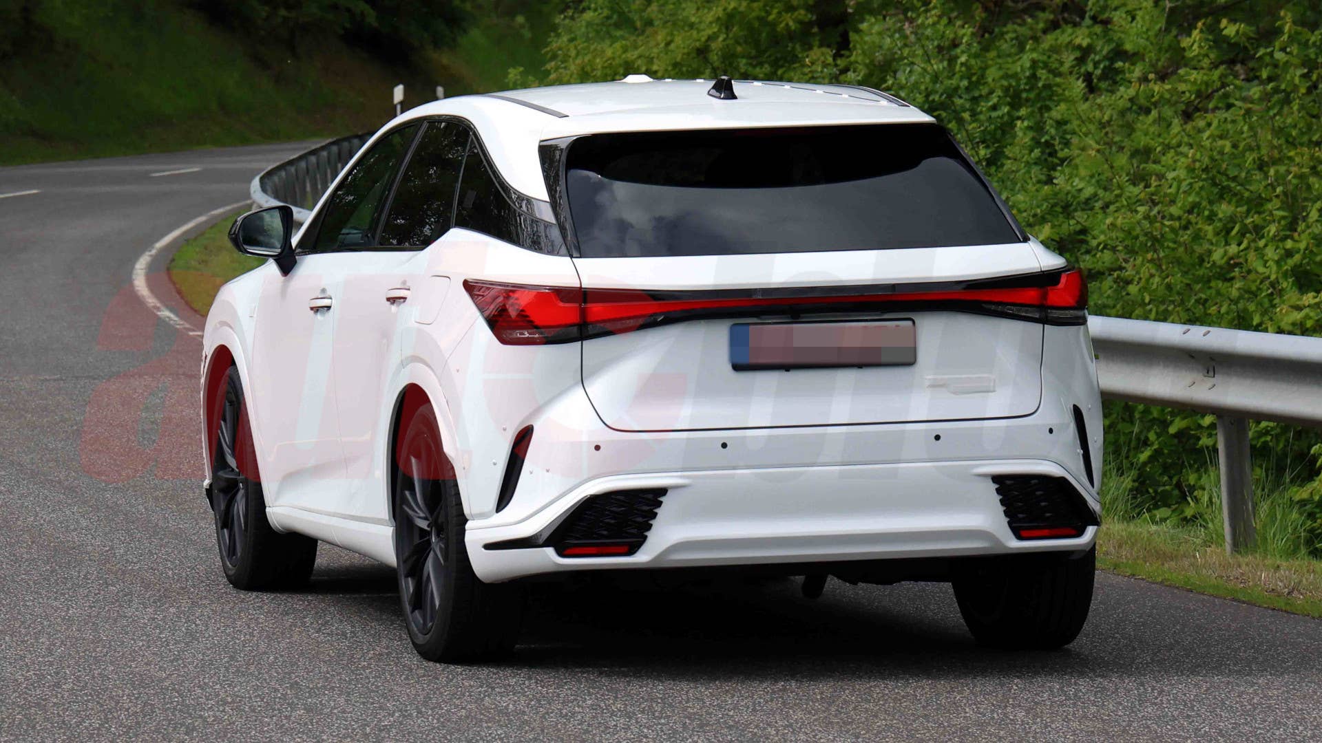 Lexus’ Best-Selling SUV Is Getting More Than A Simple Facelift - Autoblog