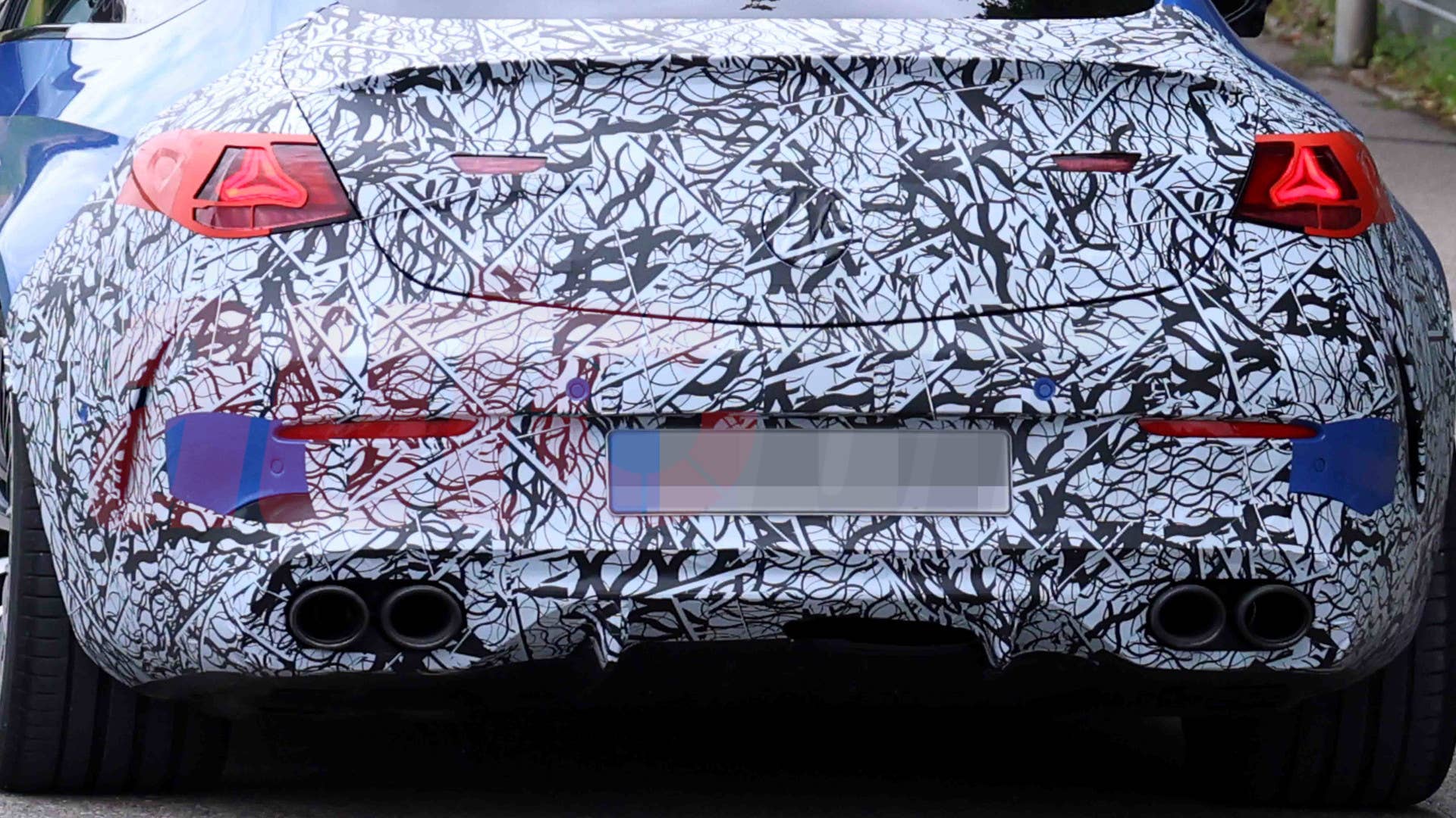 Mercedes-AMG CLE 63 Spotted As V8 Power Returns To Fight The BMW M4 ...