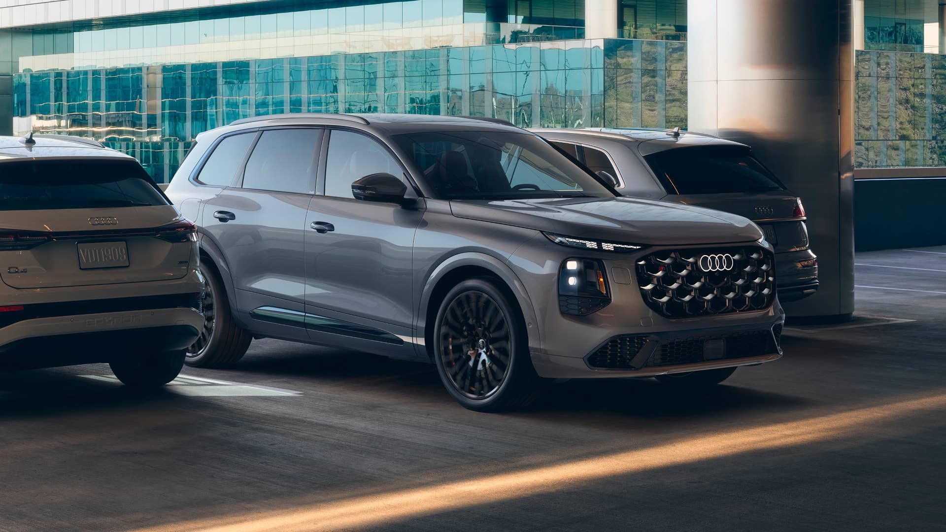 All-New Audi Q7 Debuts with More Space, Better Tech, and Plenty of ...