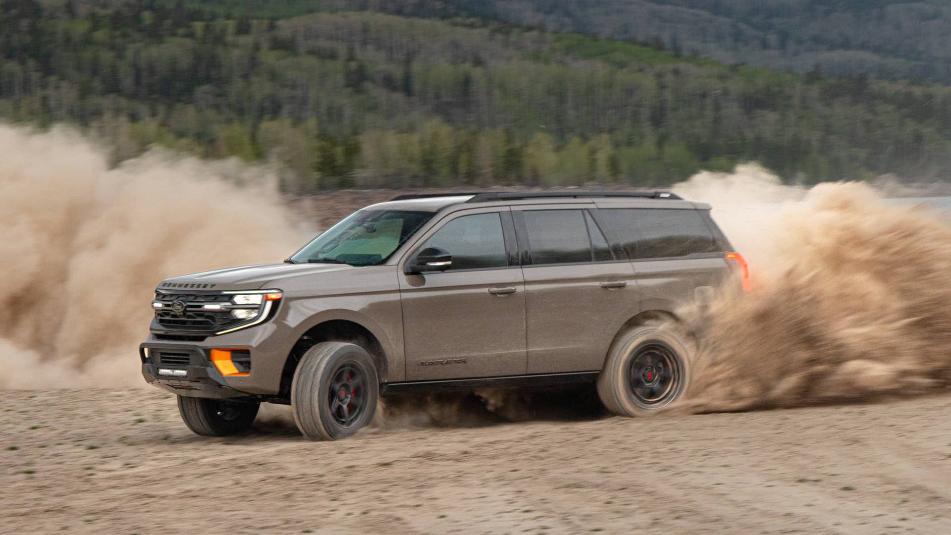 Hennessey Turns Ford Expedition Tremor Into A VelociRaptor SUV - Autoblog