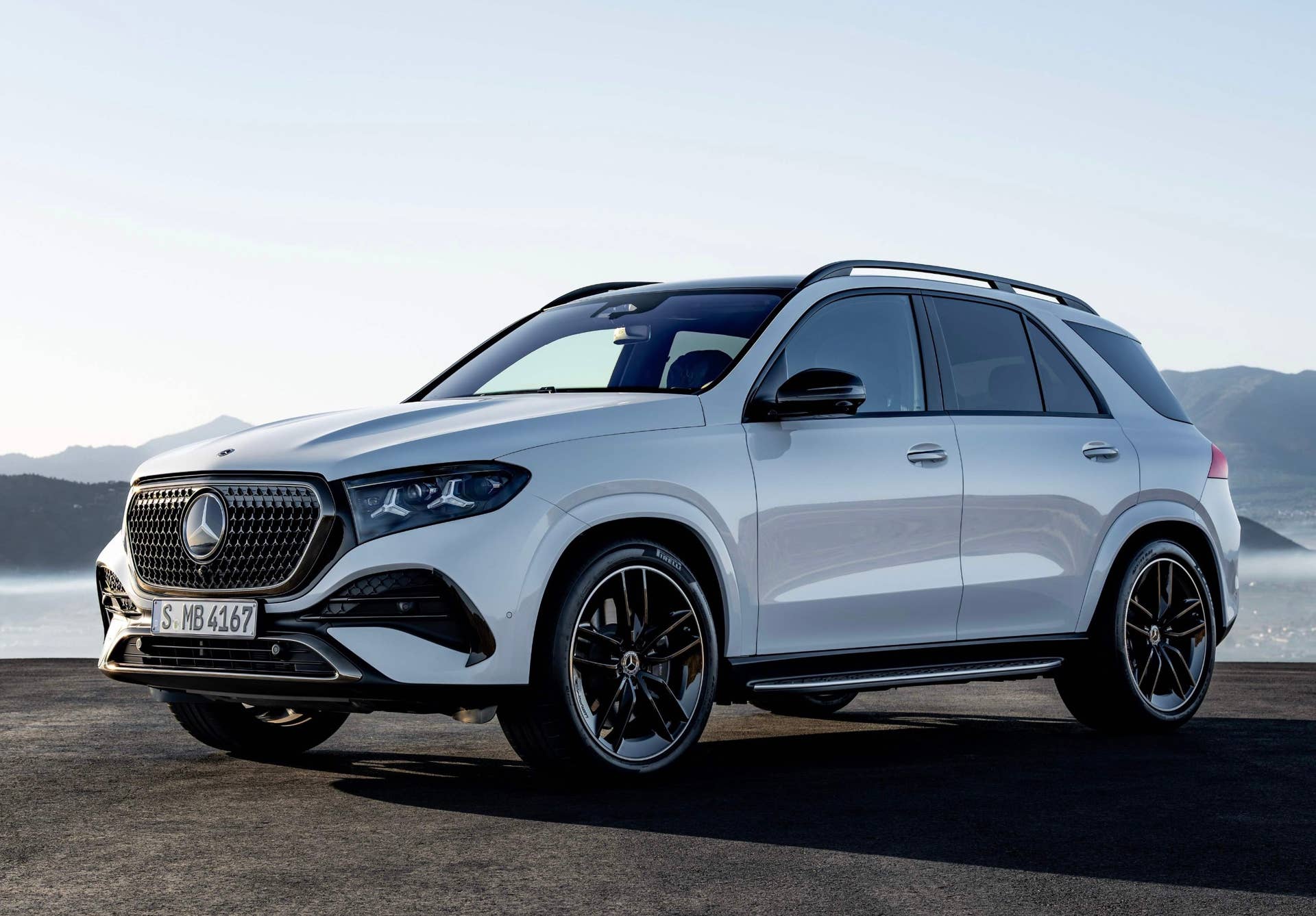 2027 Audi Q7 Vs. 2027 Mercedes-Benz GLE-Class: 5 Key Differences - Autoblog