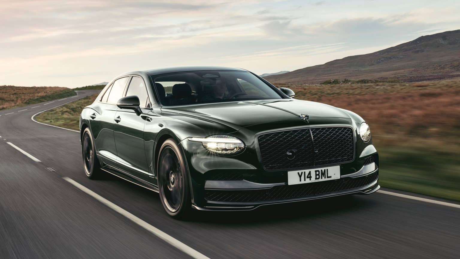 Bentley Flying Spur S Gets 670 HP And Drops A 60-Year Design Tradition ...