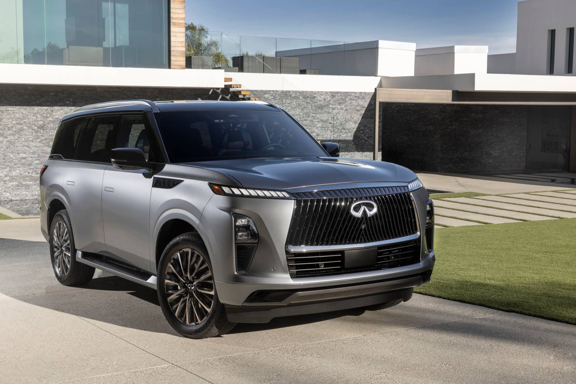 2025 Infiniti QX80 Review, Specs, Pricing, and Warranty - Autoblog